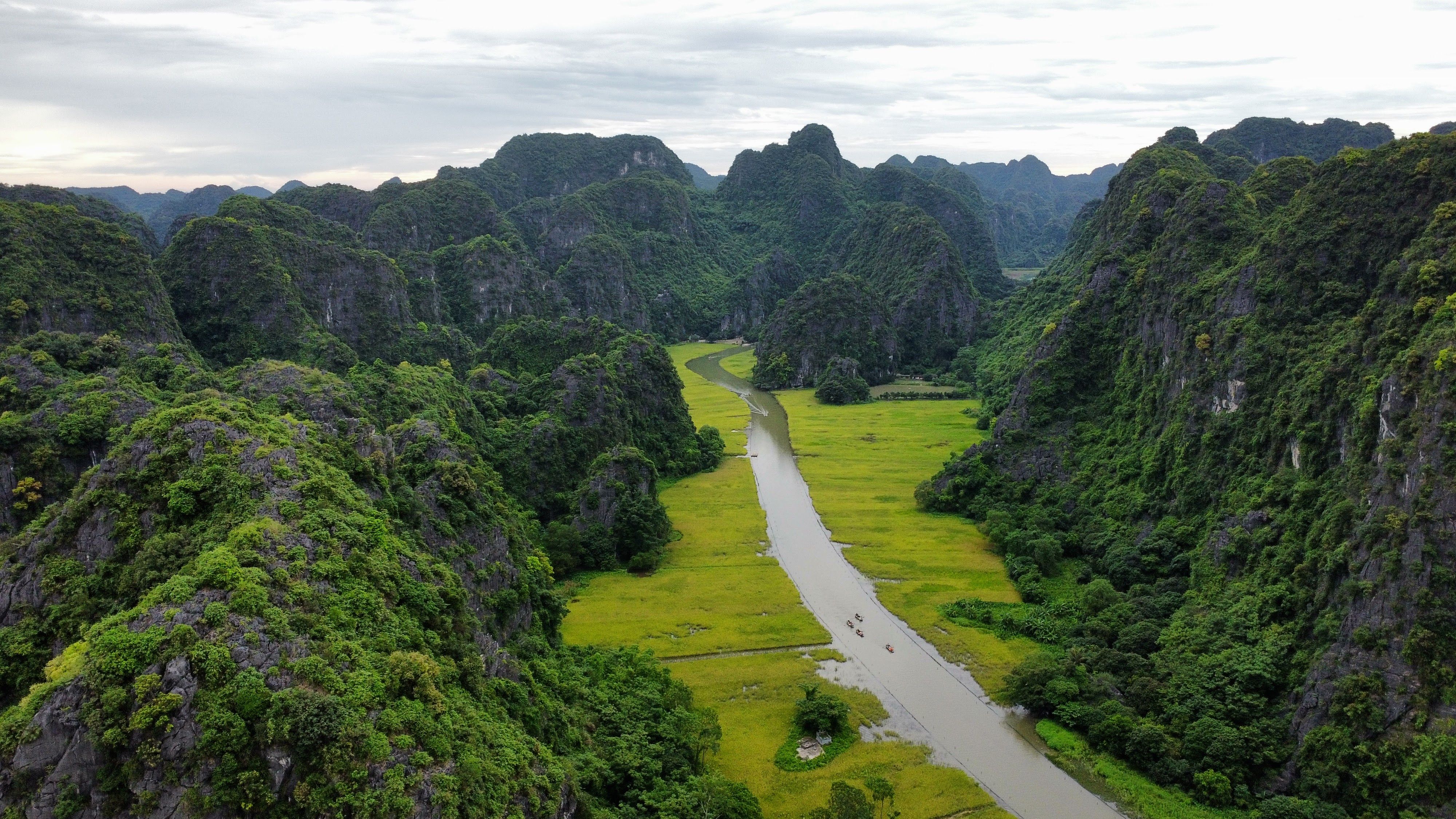 Karst Landschap Photos, Download The BEST Free Karst Landschap Stock ...