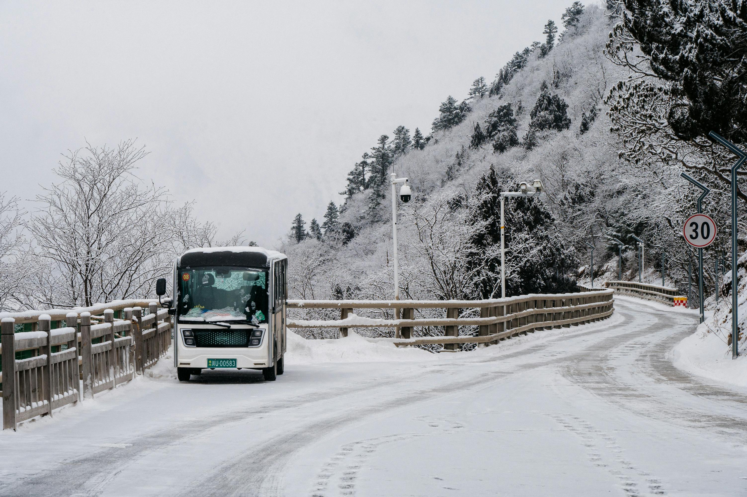 Photography of Roadway During Winter · Free Stock Photo