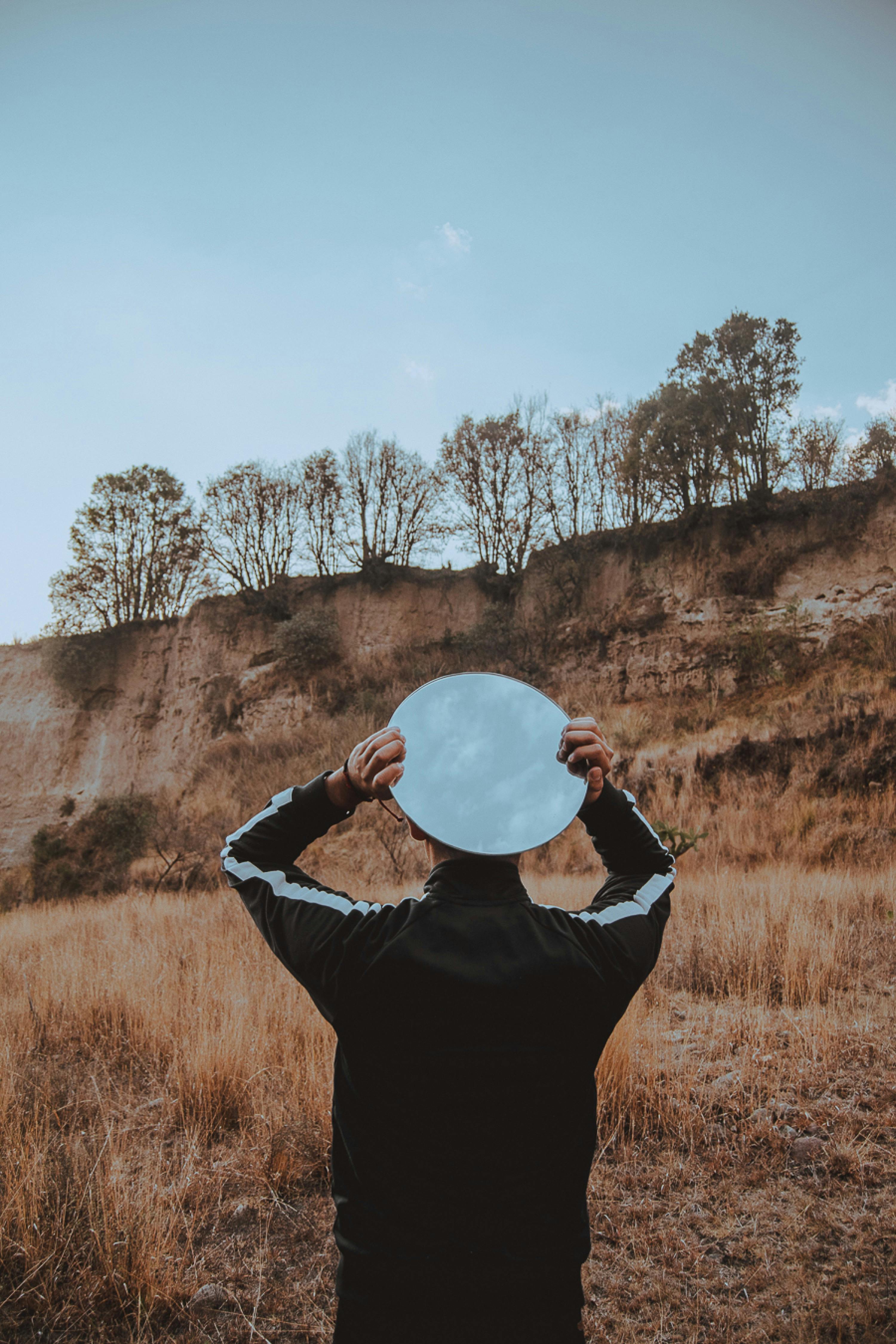 Surreal Reflection in Nature: Sky Mirror Concept · Free Stock Photo