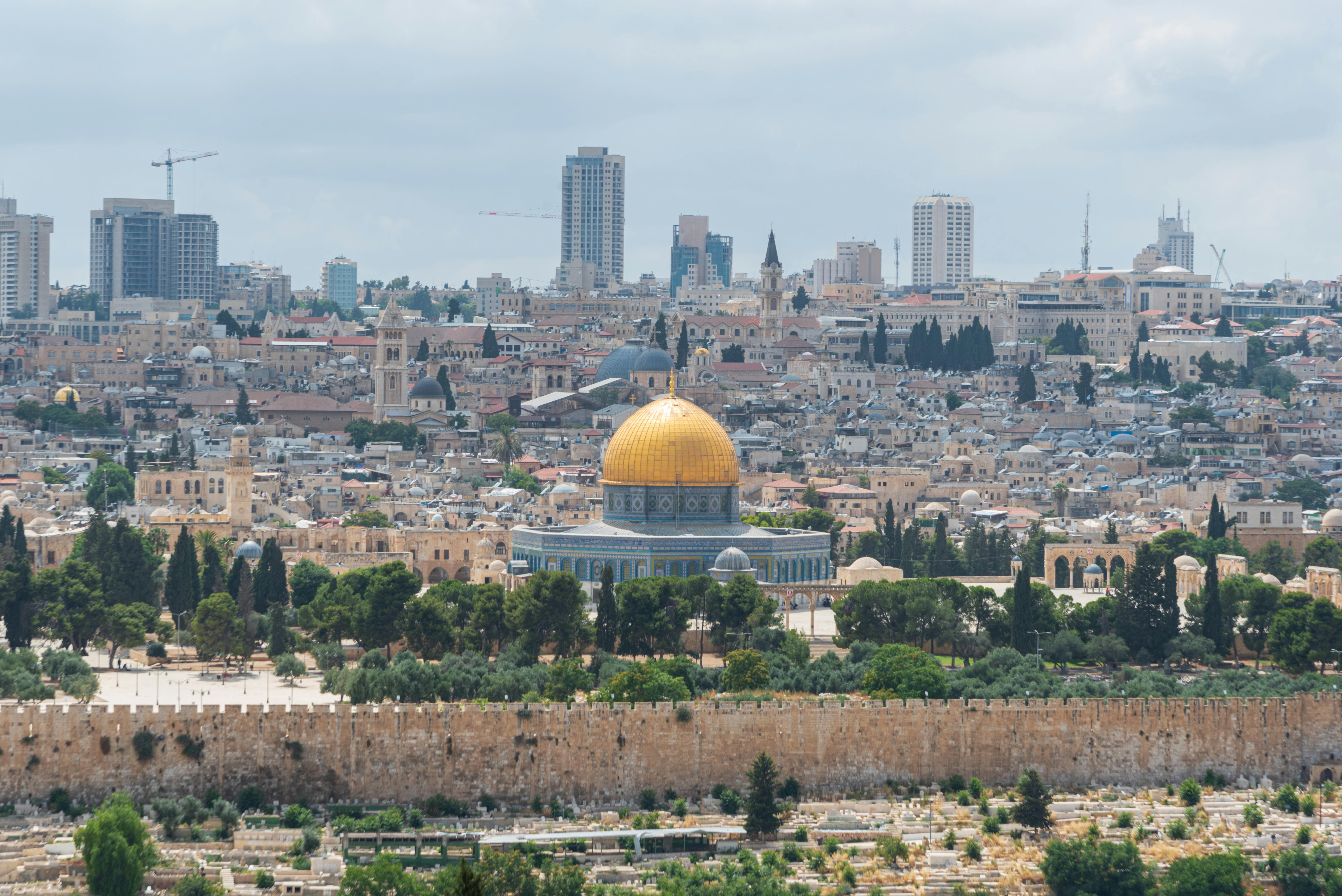 Aerial View of Dome of the Rock in Jerusalem Skyline · Free Stock Photo