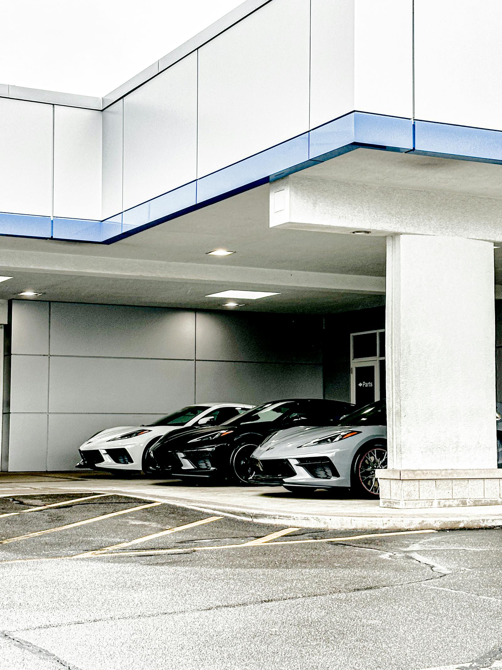 Car Dealership Photos, Download The BEST Free Car Dealership Stock ...