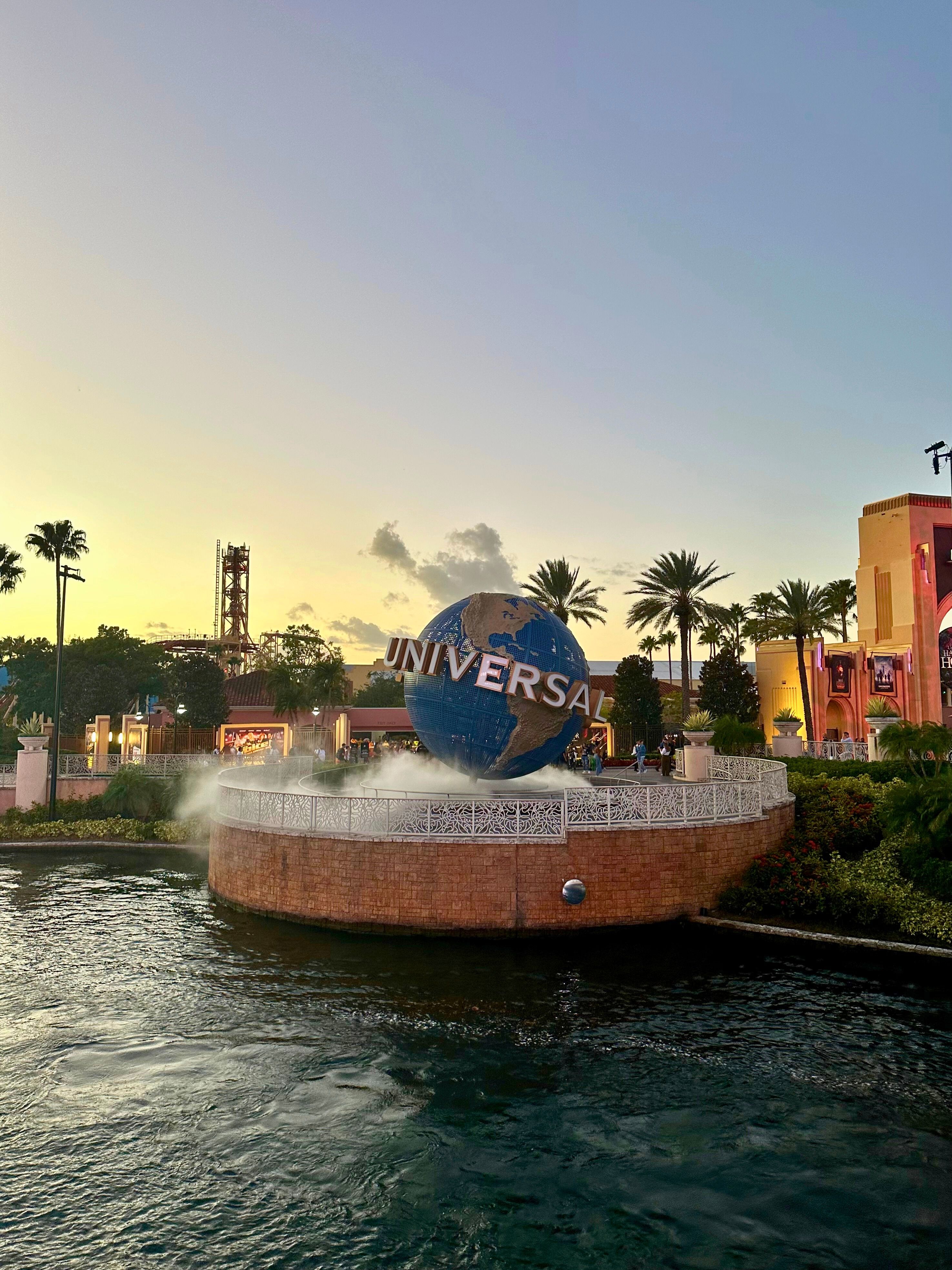 Globo Universal Studios Ao Pôr Do Sol · Foto profissional gratuita