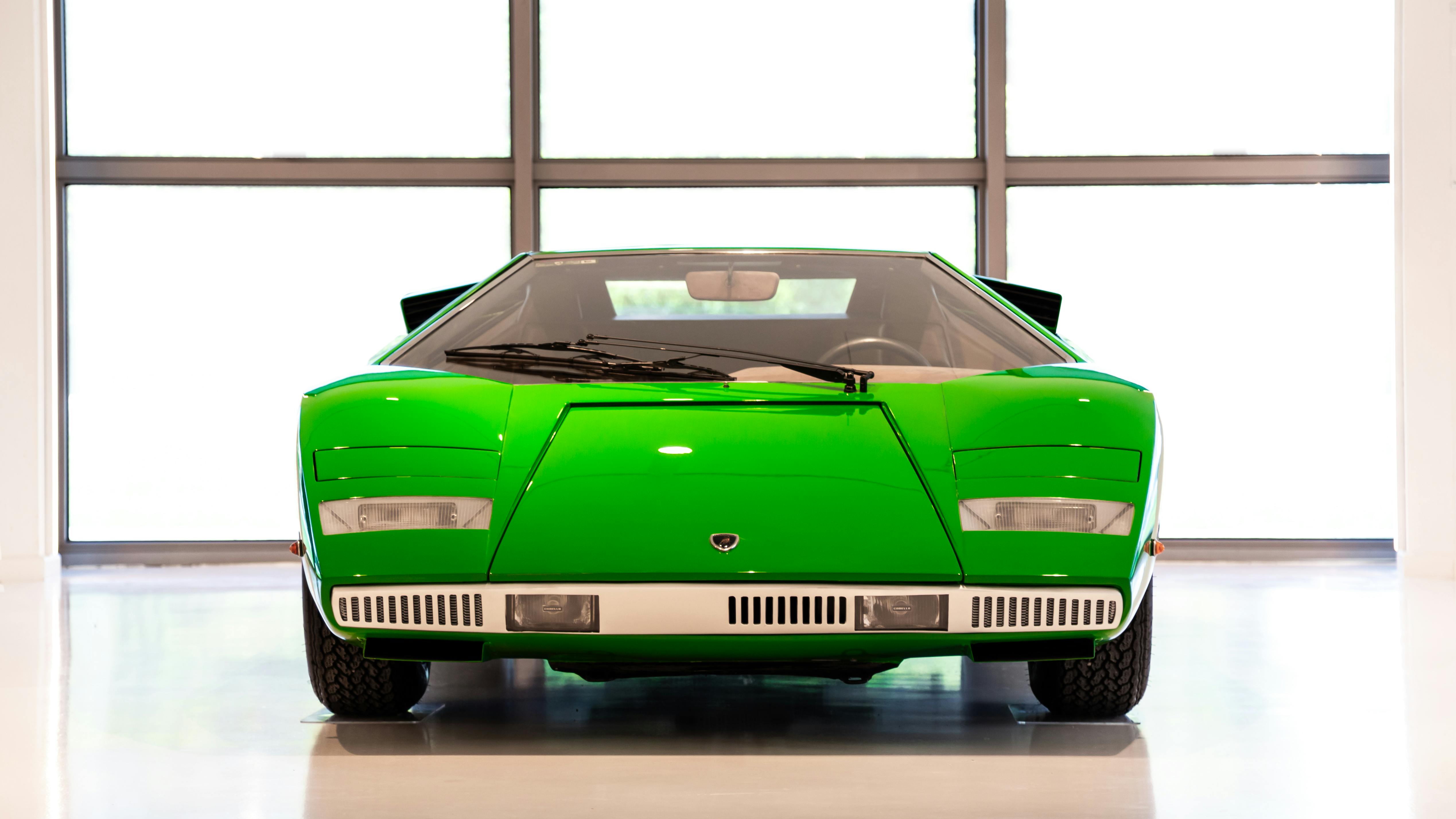 Lamborghini Countach Side View Photos, Download The BEST Free ...