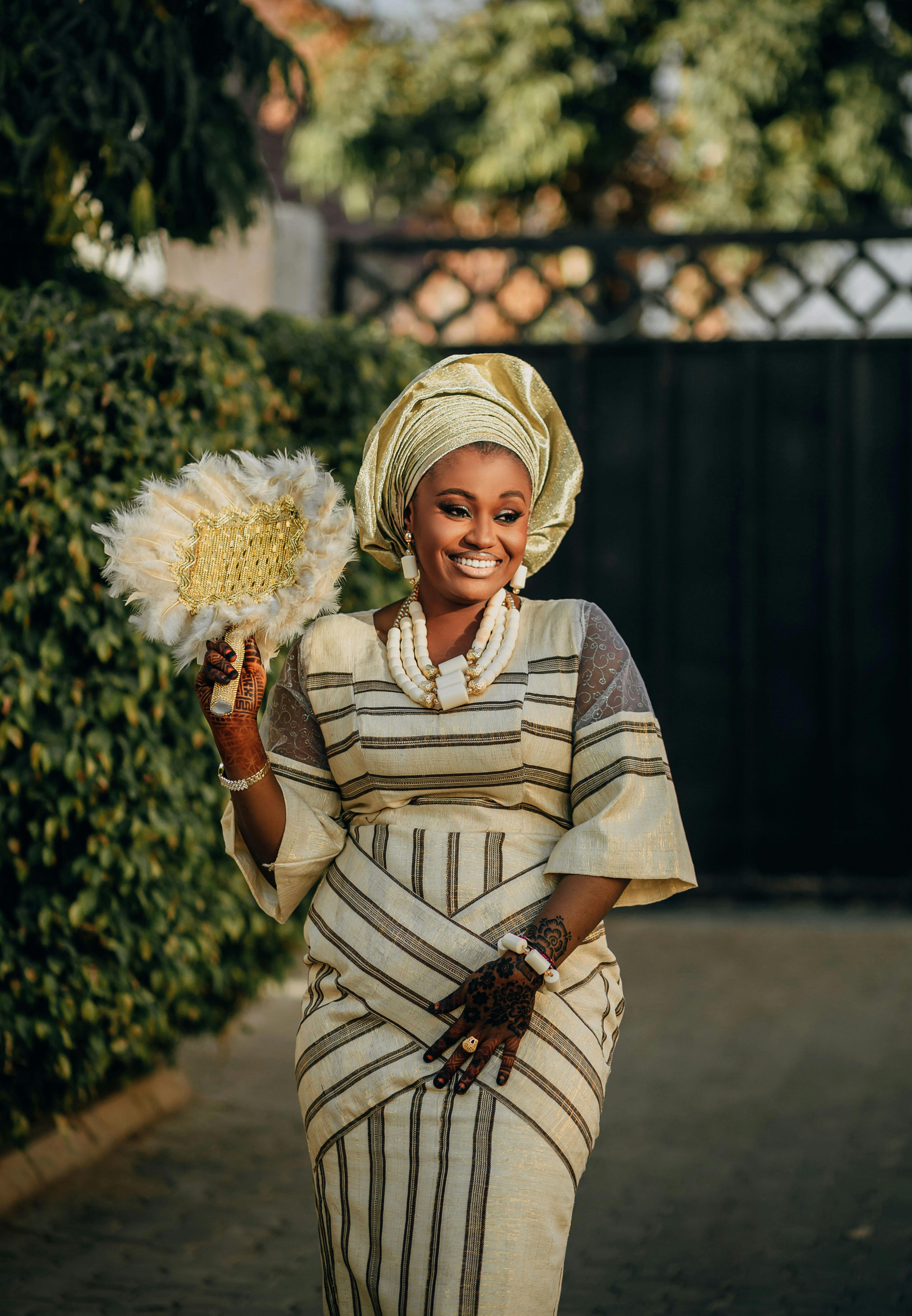 Gele Fassade Photos, Download The BEST Free Gele Fassade Stock Photos ...