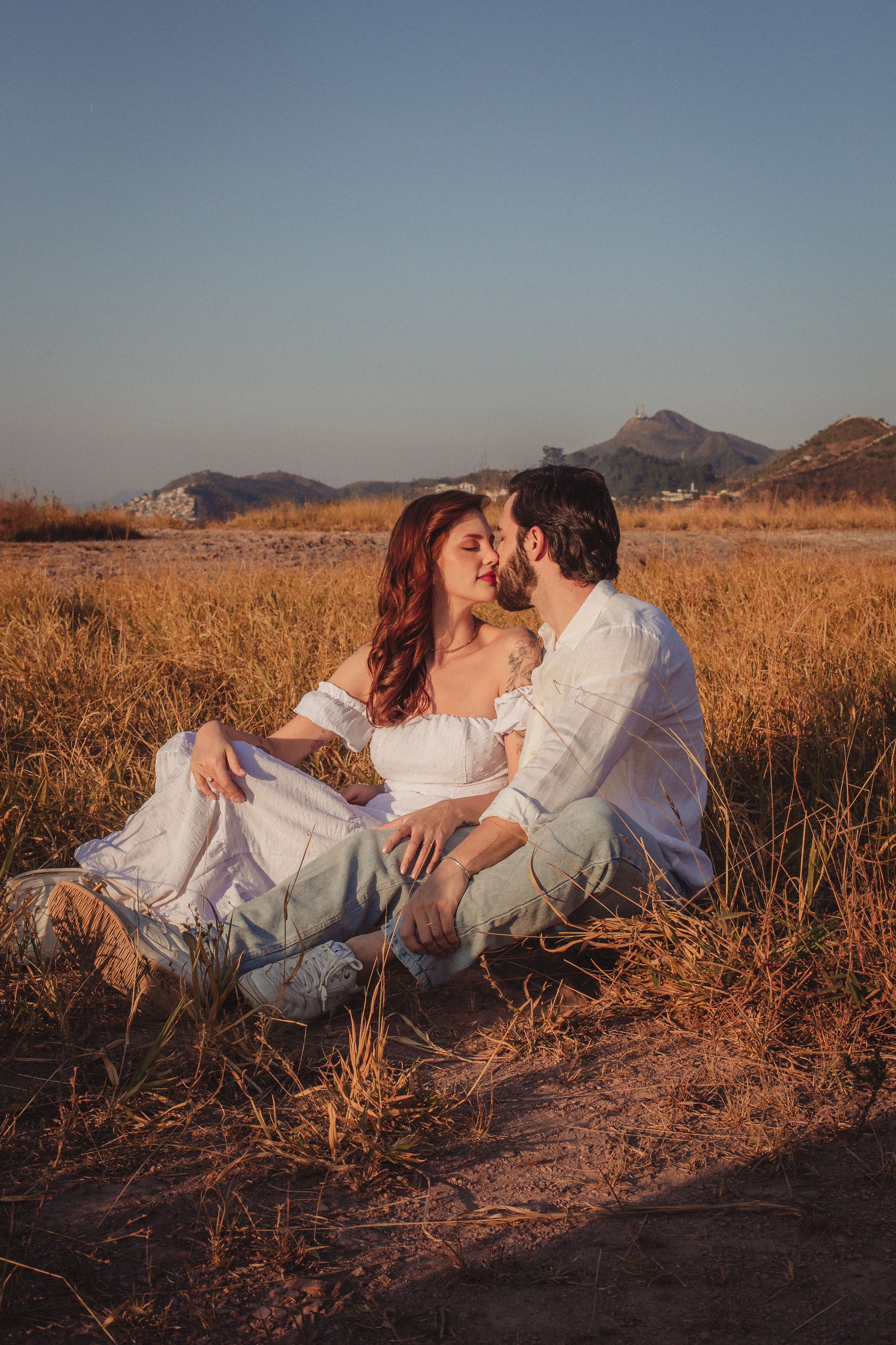 Female Dating Photos, Download The BEST Free Female Dating Stock Photos ...