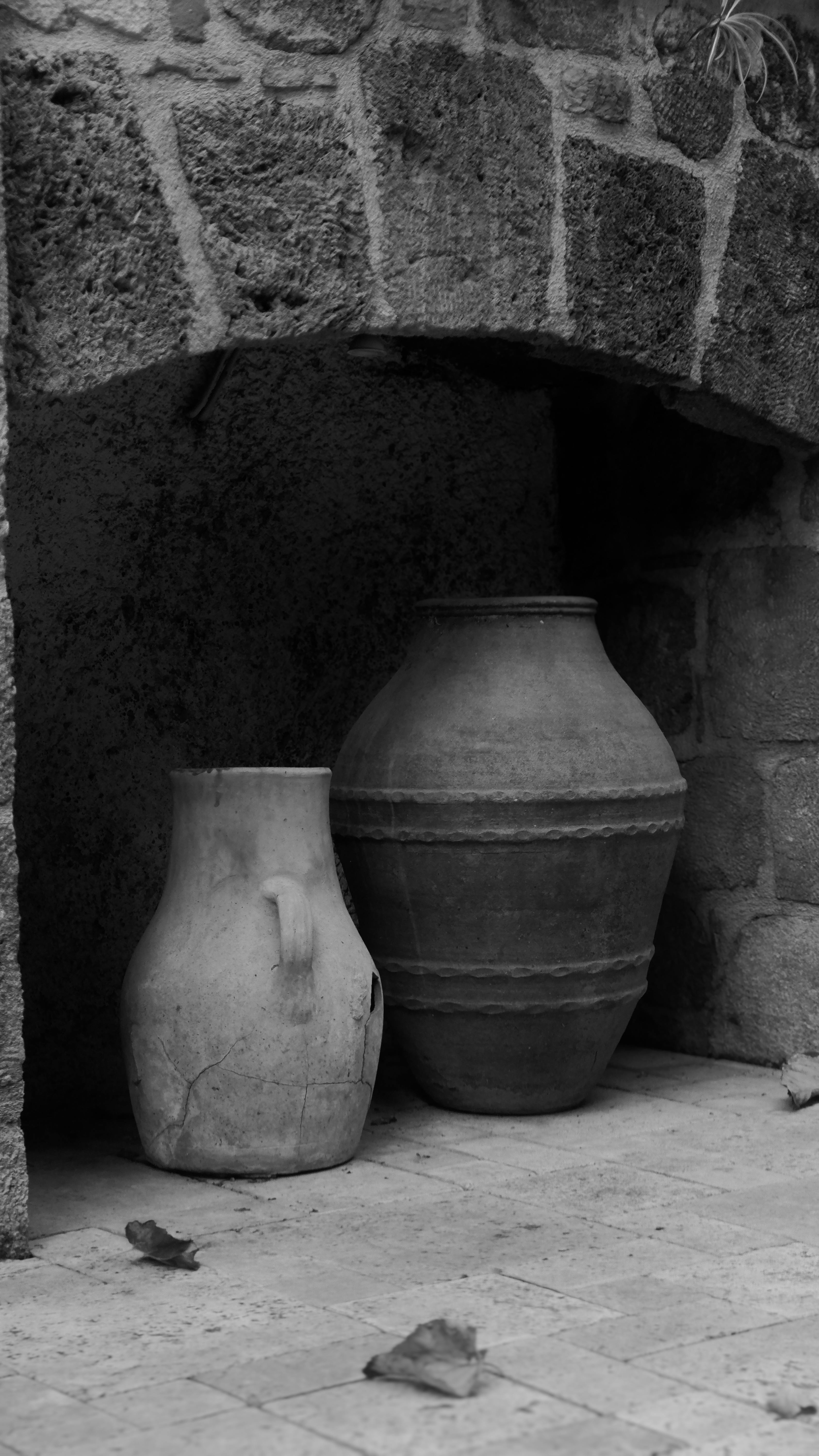 Black and White Still Life of Clay Jars · Free Stock Photo