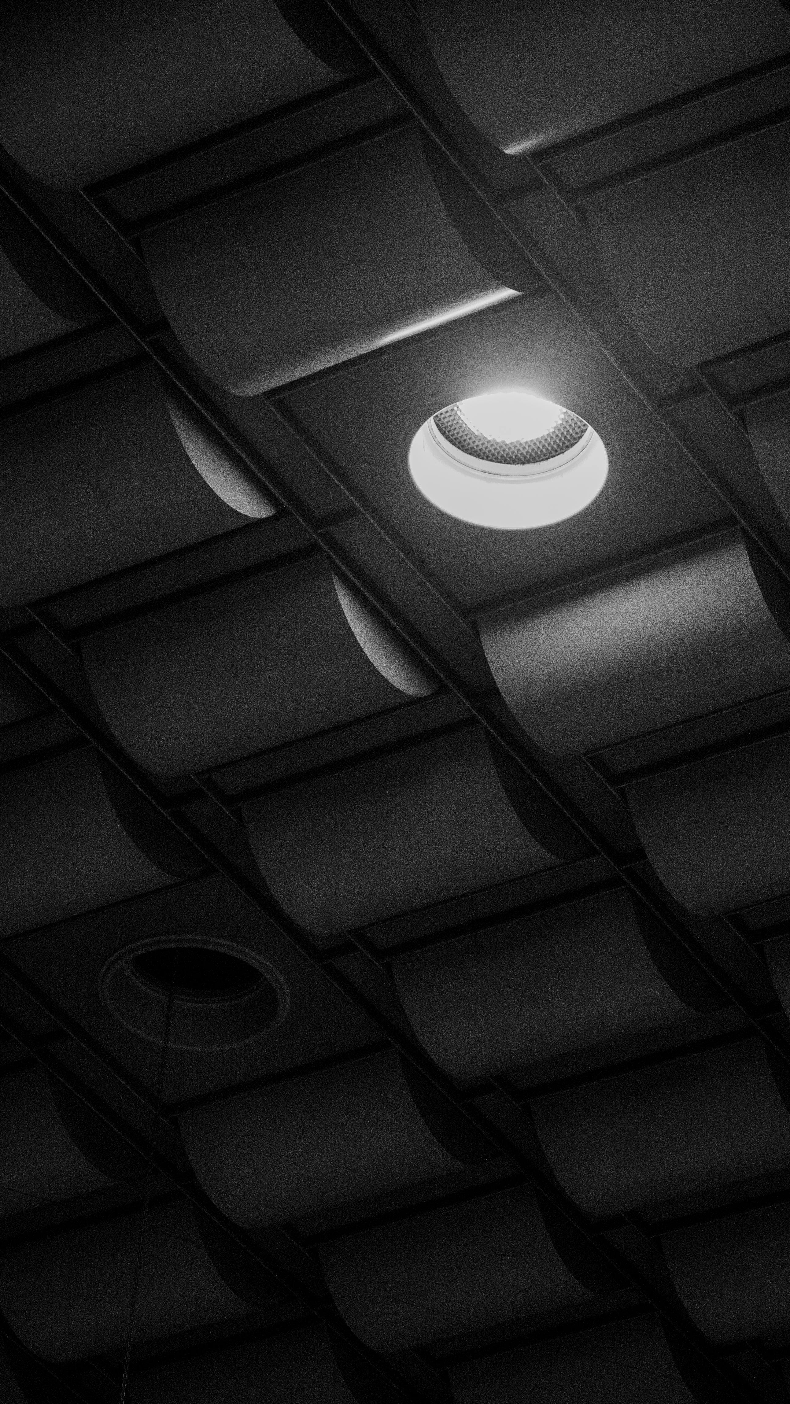 Abstract Black and White Ceiling Light Patterns · Free Stock Photo