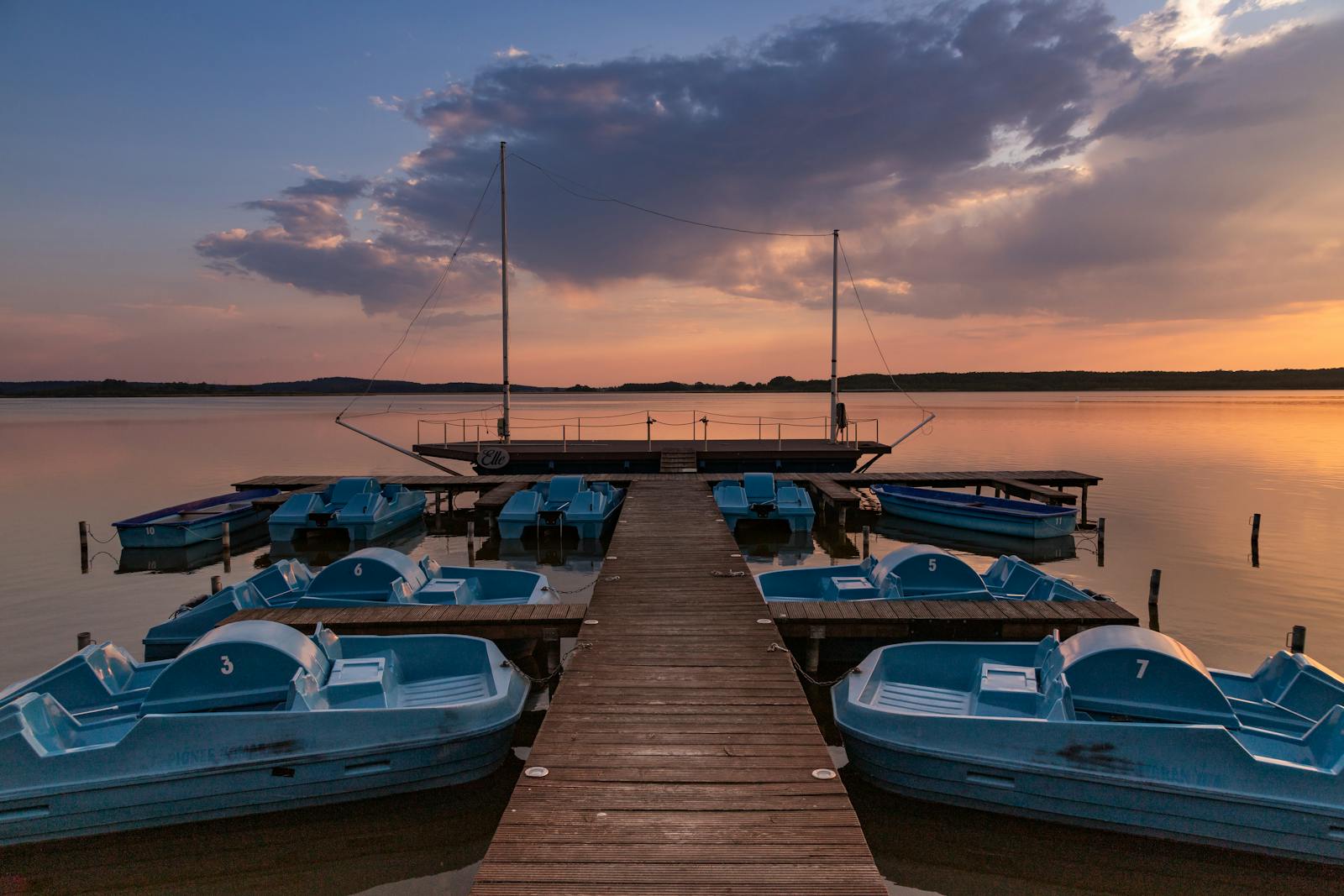 Lake Dock Photos, Download The BEST Free Lake Dock Stock Photos & HD Images
