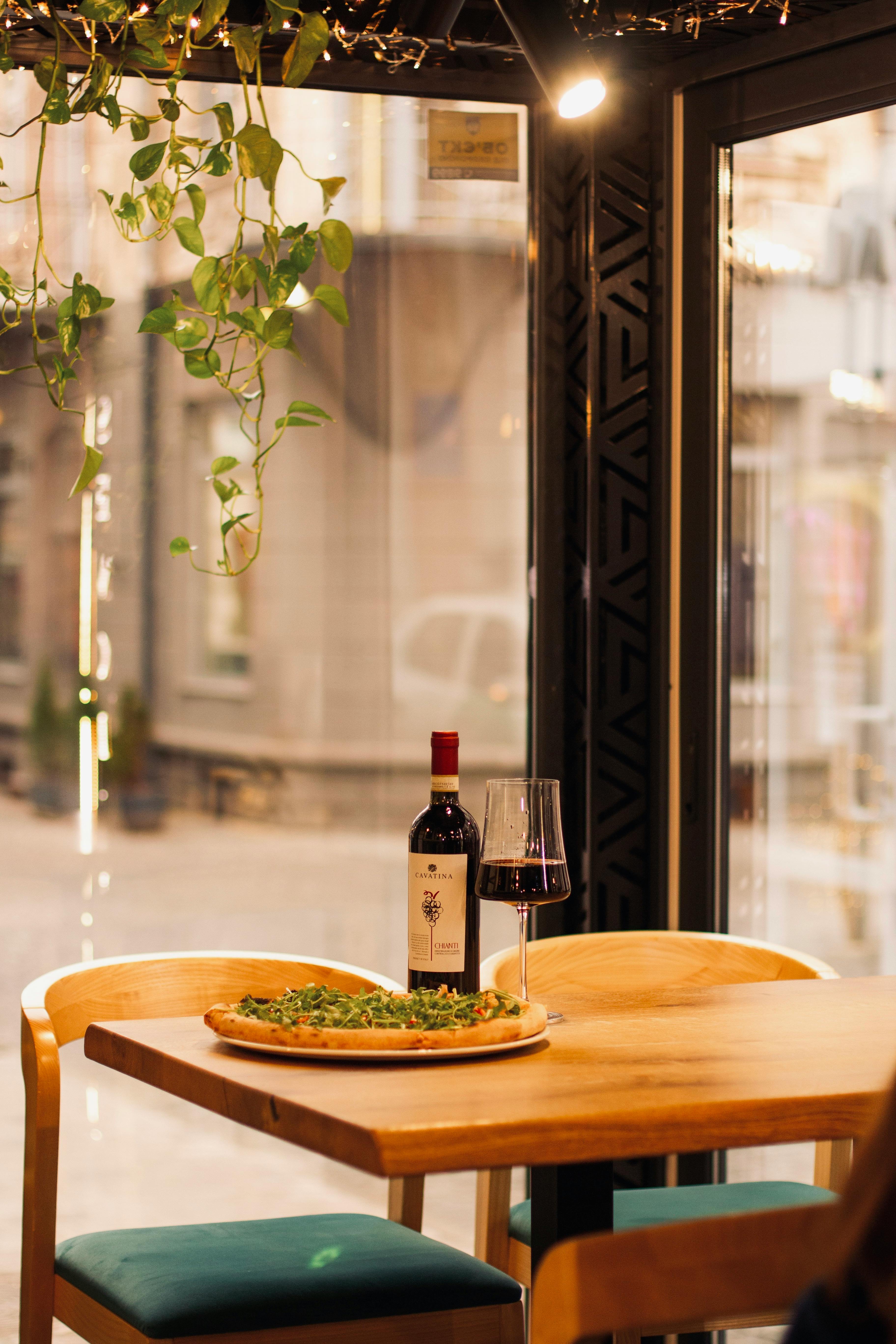 Wine Tasting In A Restaurant Photos, Download The BEST Free Wine ...