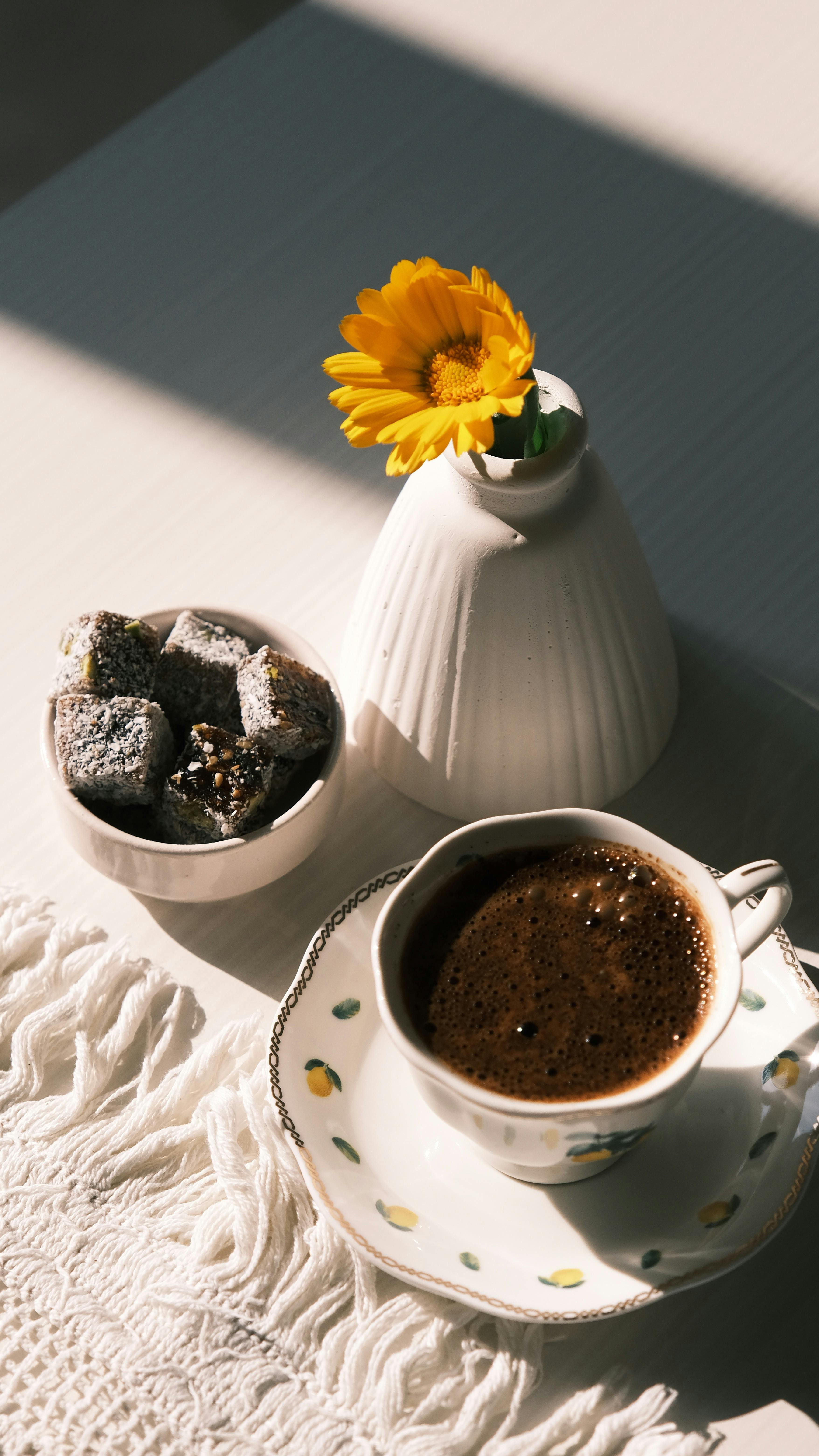 Interior Decor Coffee Table Photos, Download The BEST Free Interior ...