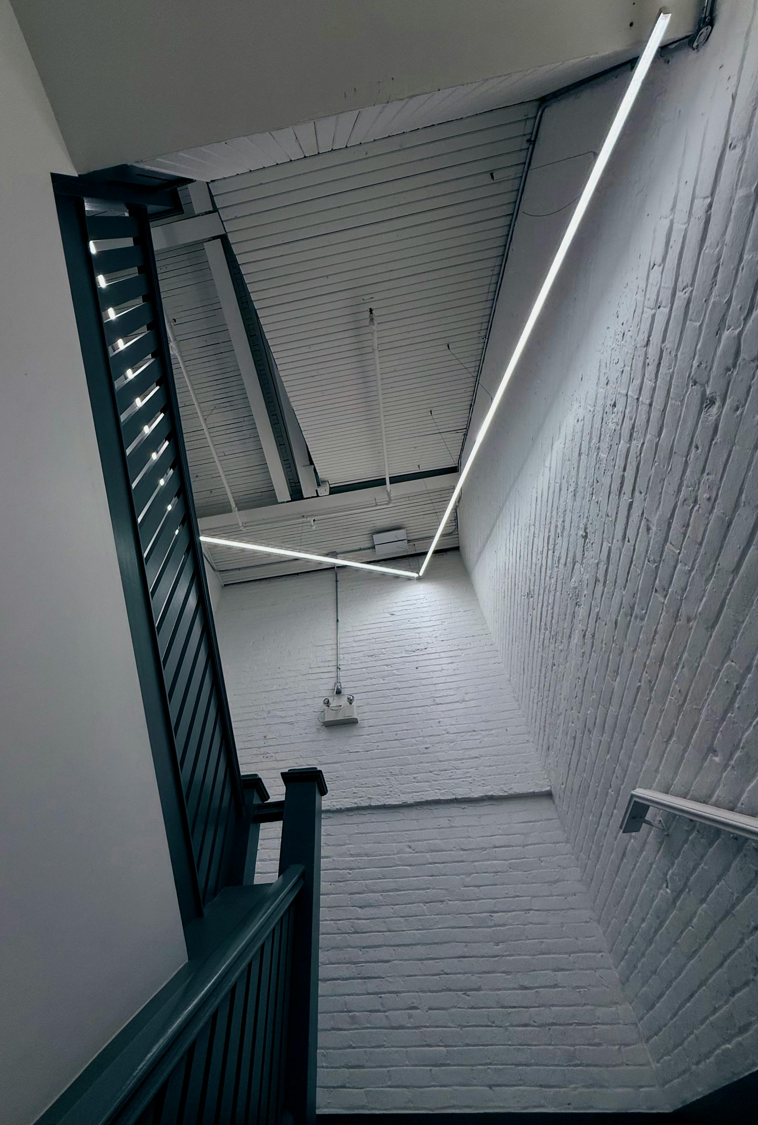 Modern Staircase with Linear Lighting · Free Stock Photo