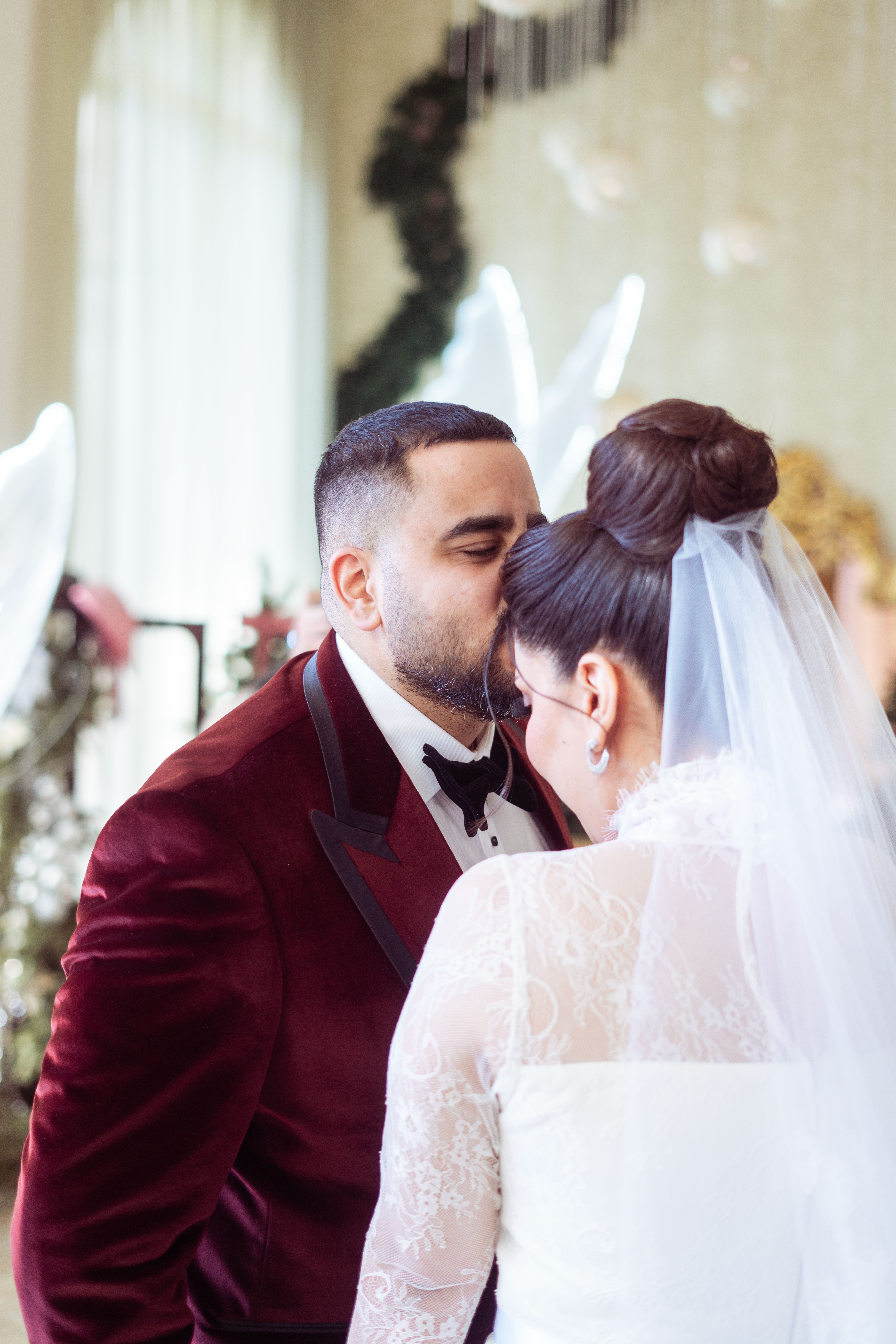 Elegant Wedding Ceremony in Baghdad · Free Stock Photo