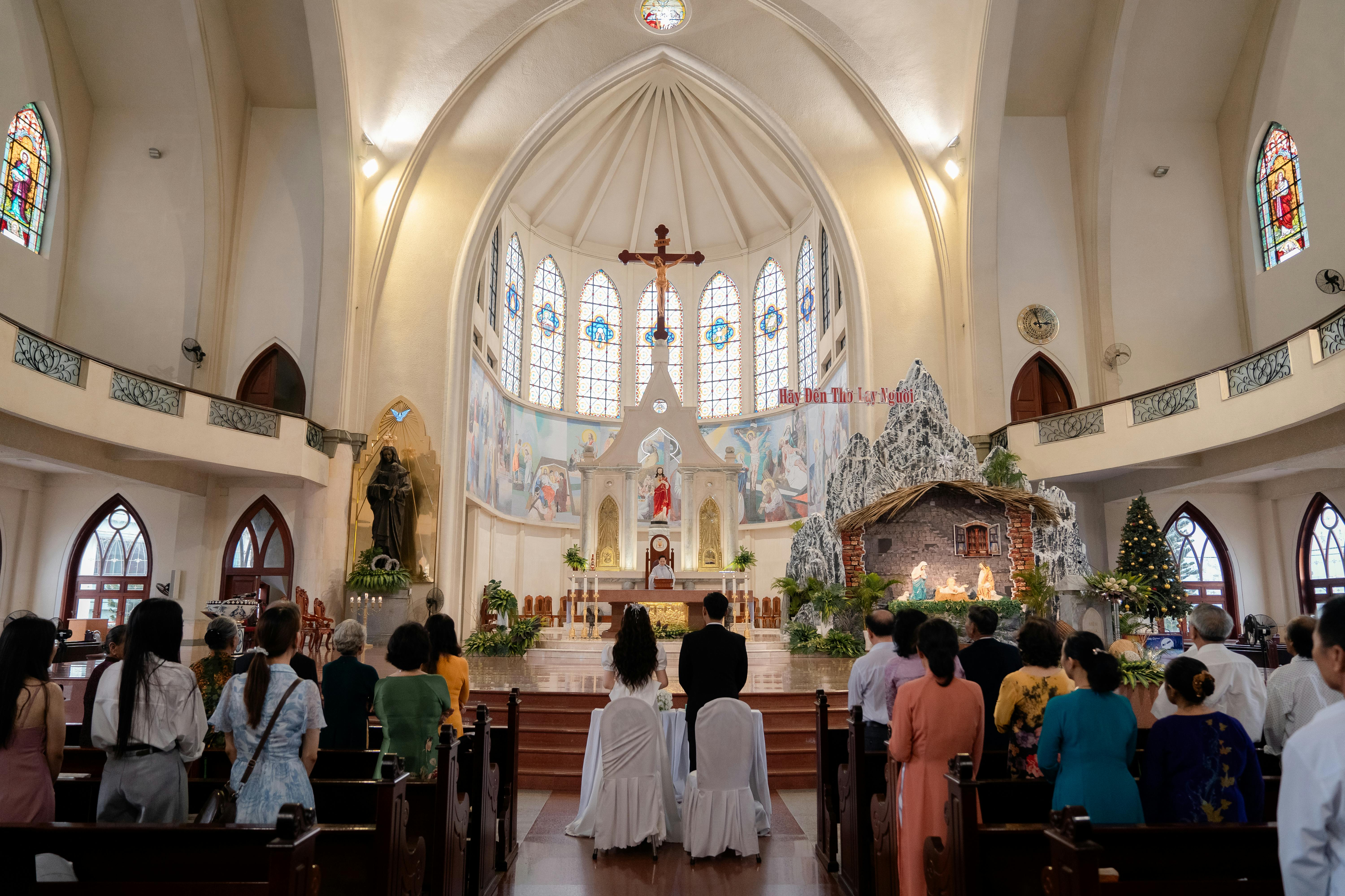 Beautiful Church Interior with Congregation at Mass · Free Stock Photo