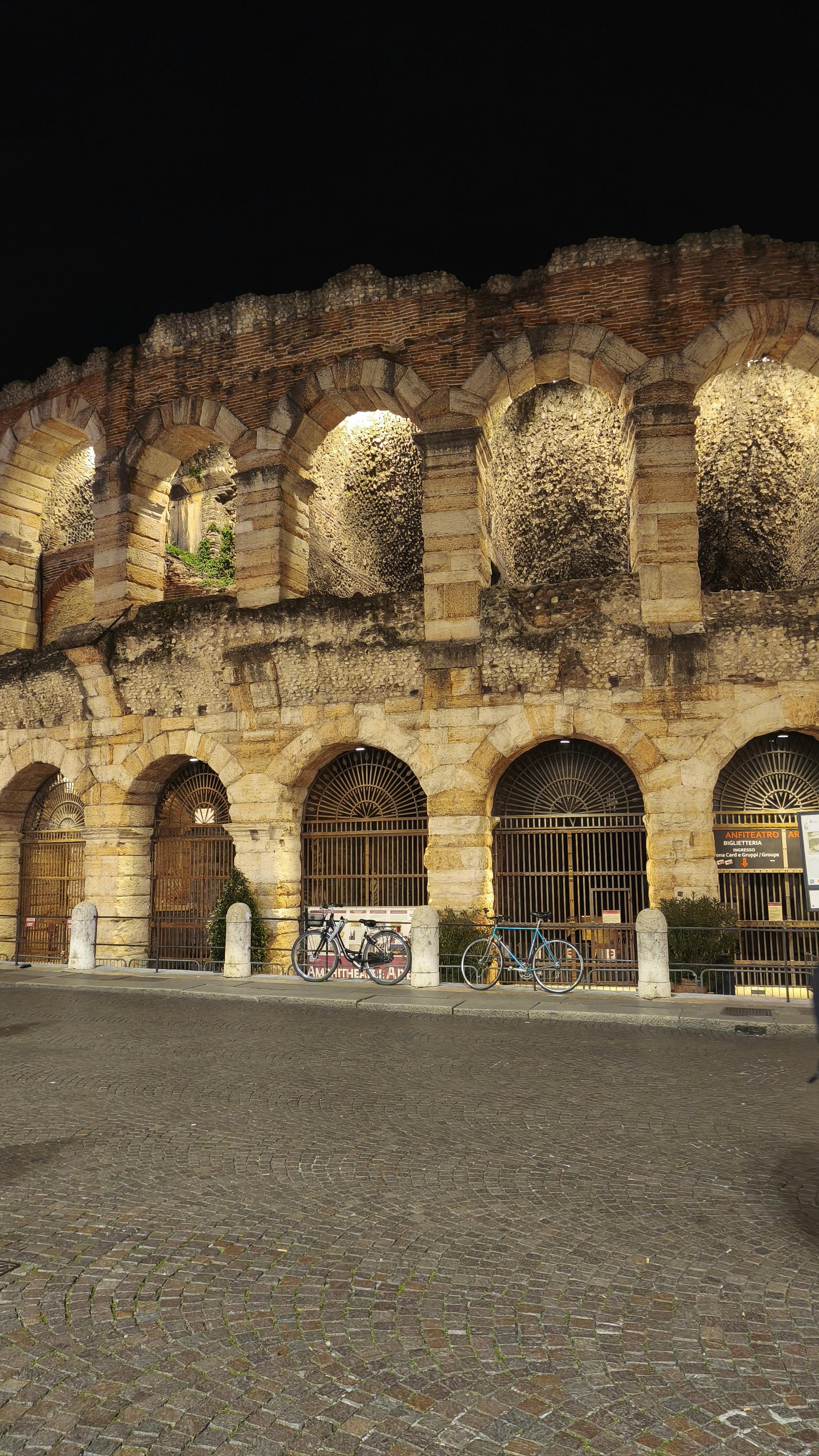 Night View of Verona's Historic Amphitheater · Free Stock Photo