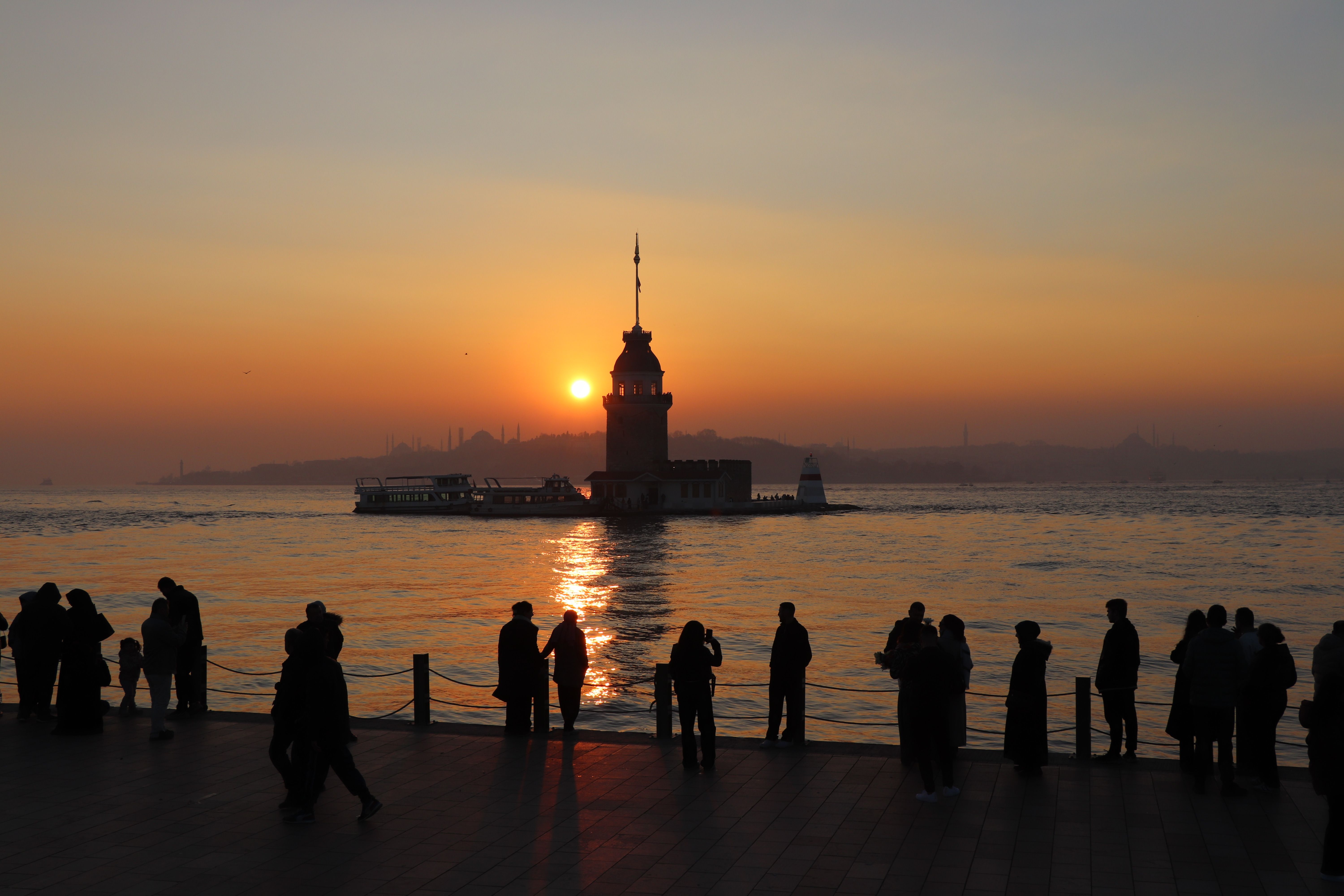 Silhouette of Maiden's Tower during vibrant sunset · Free Stock Photo