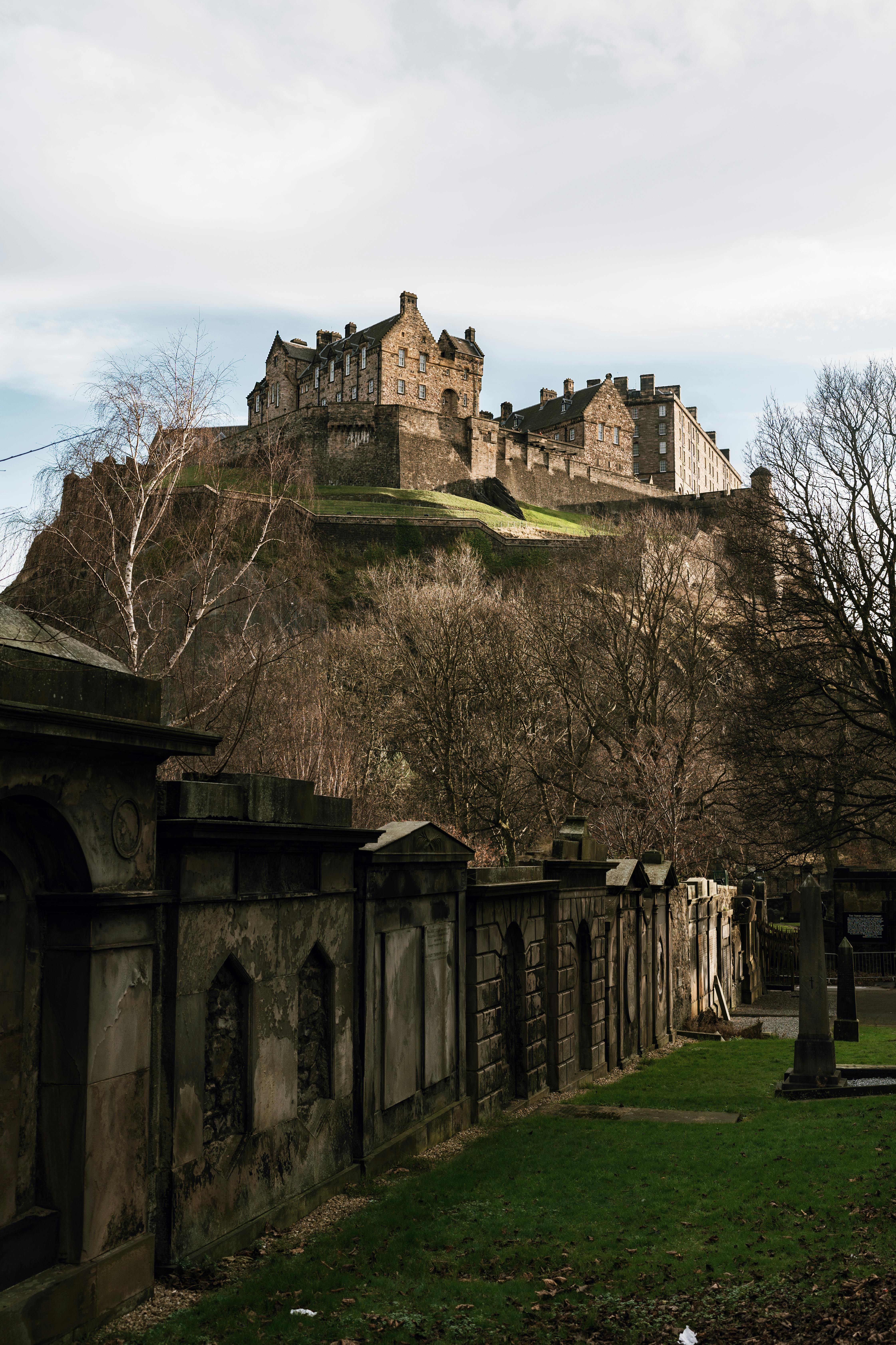 Historic Edinburgh Castle Overlooking Cityscapes · Free Stock Photo