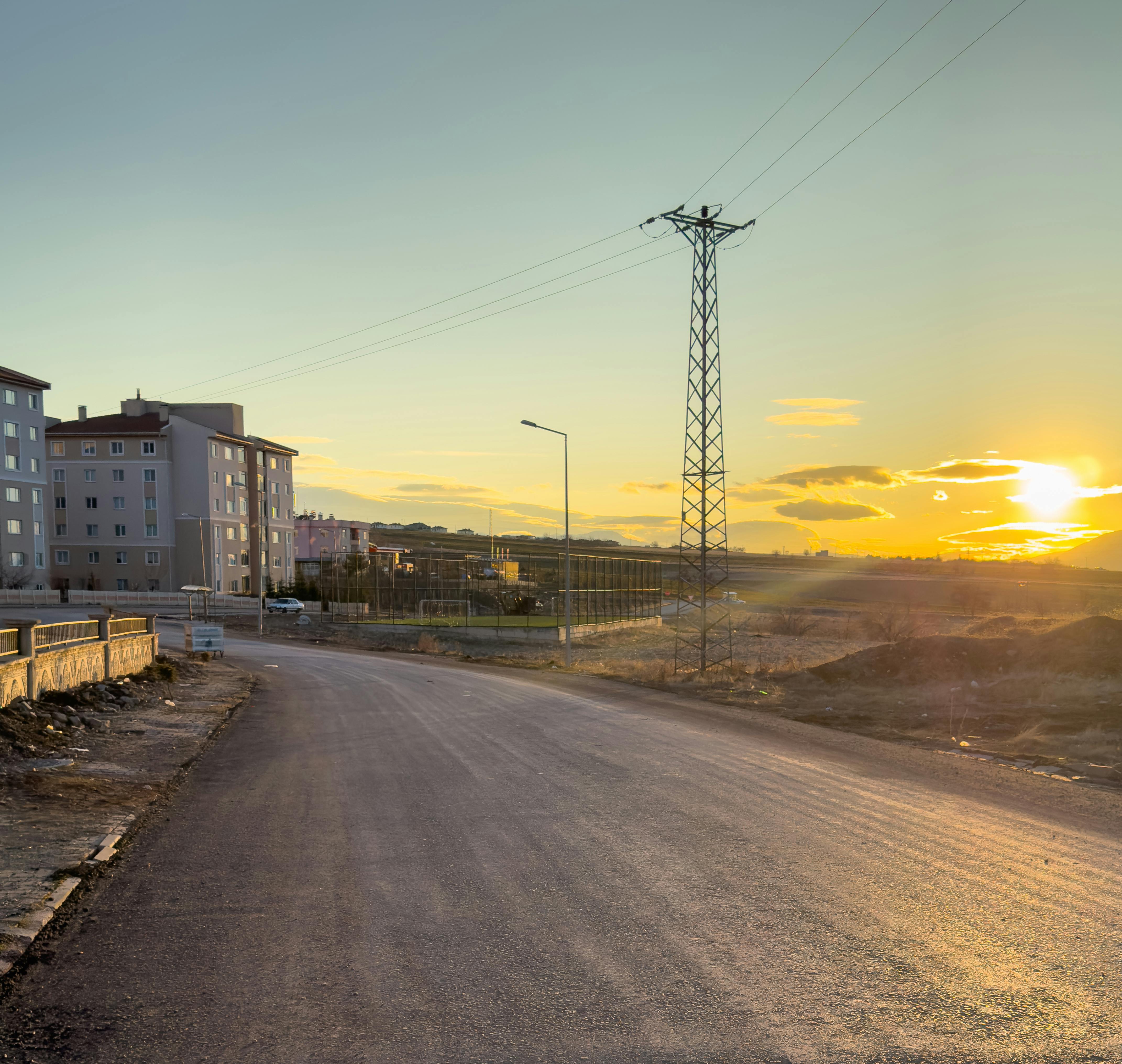 Street With Wire Photos, Download The BEST Free Street With Wire Stock ...