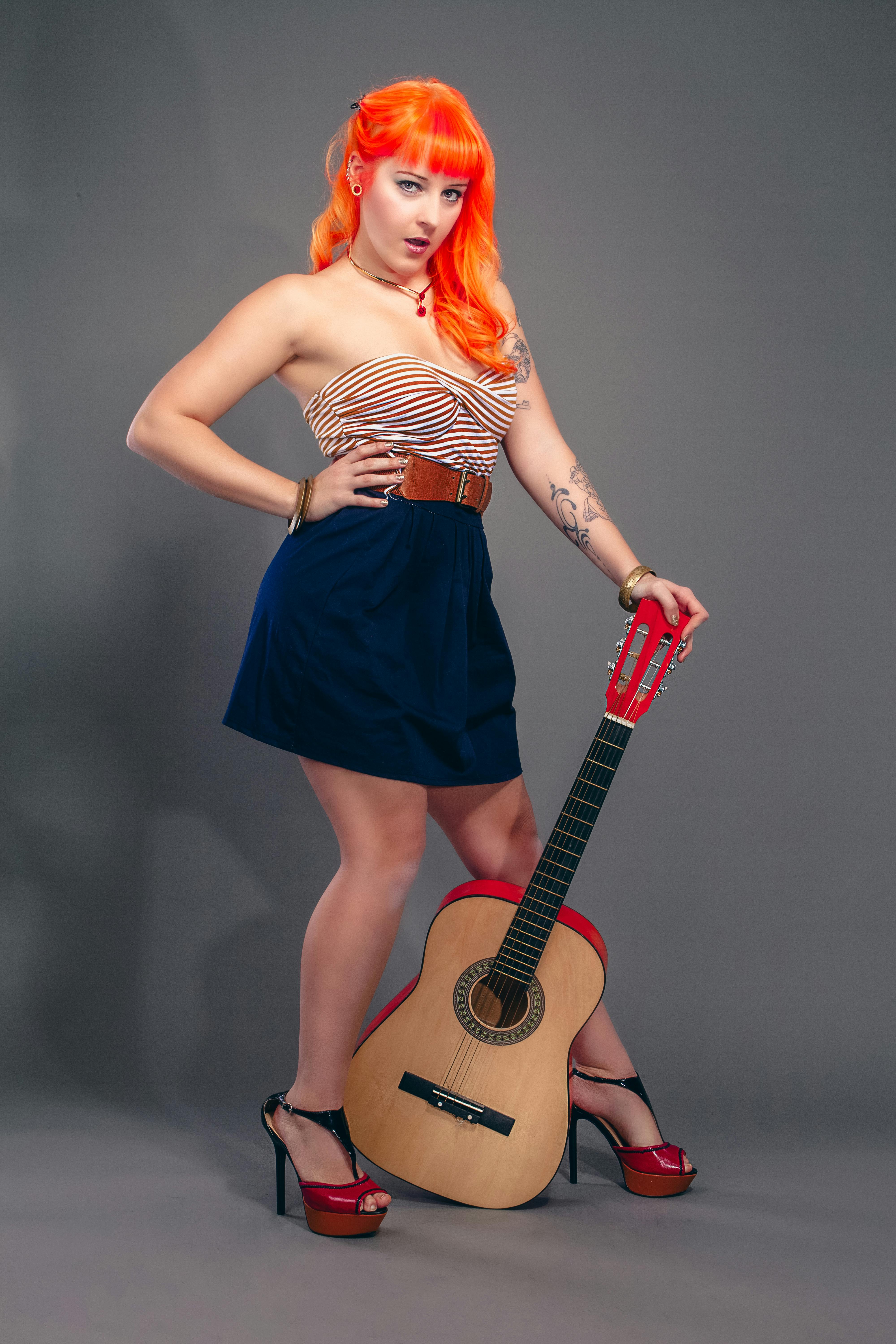 Employees Singing Photos, Download The BEST Free Employees Singing ...