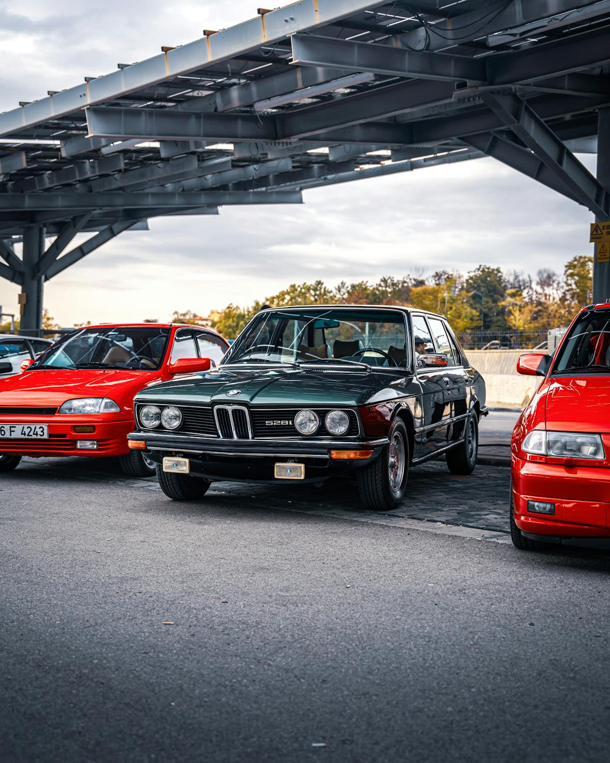 Multiple Cars Photos, Download The BEST Free Multiple Cars Stock Photos ...