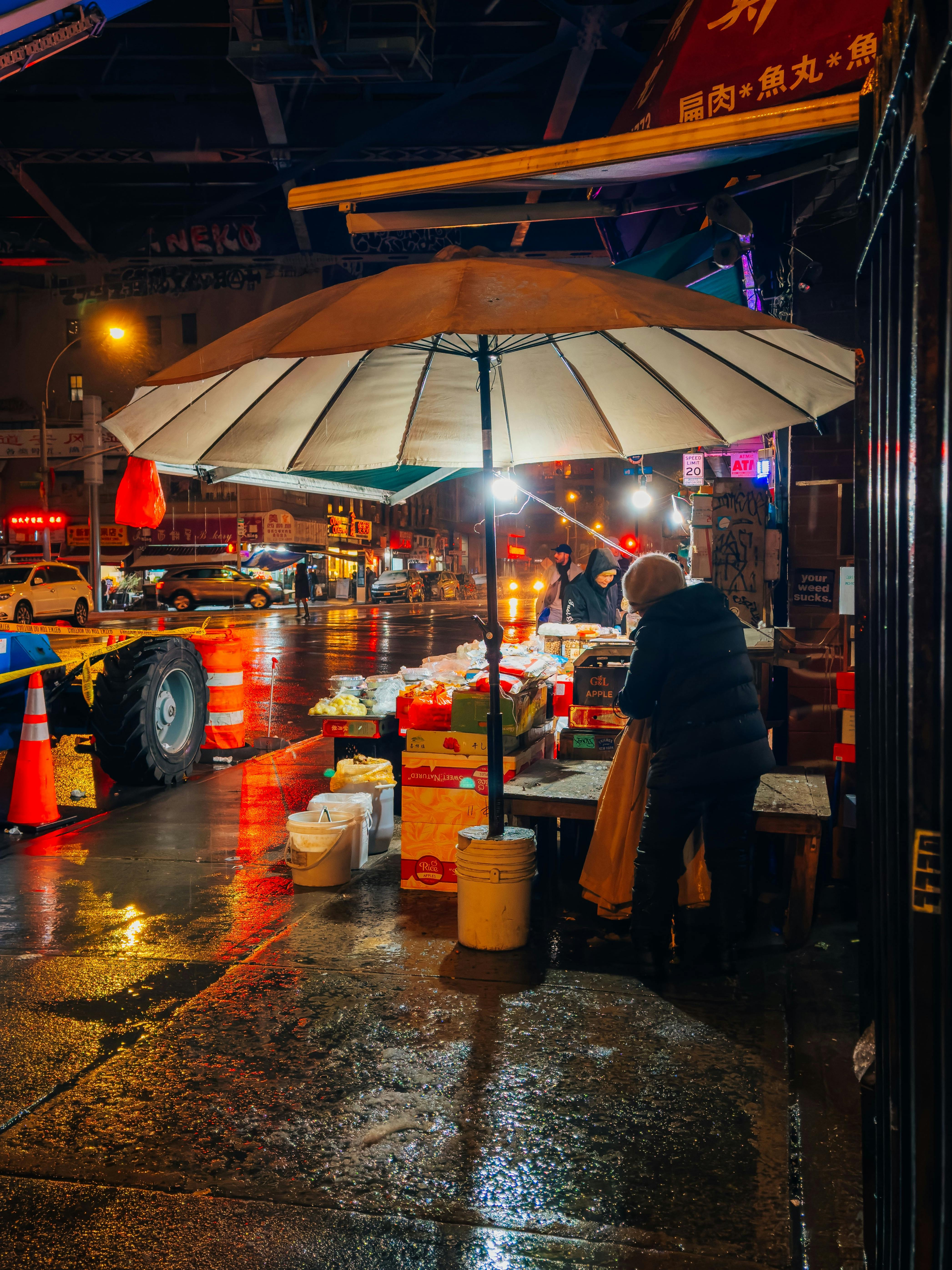 Night Street Market Scene with Umbrella · Free Stock Photo