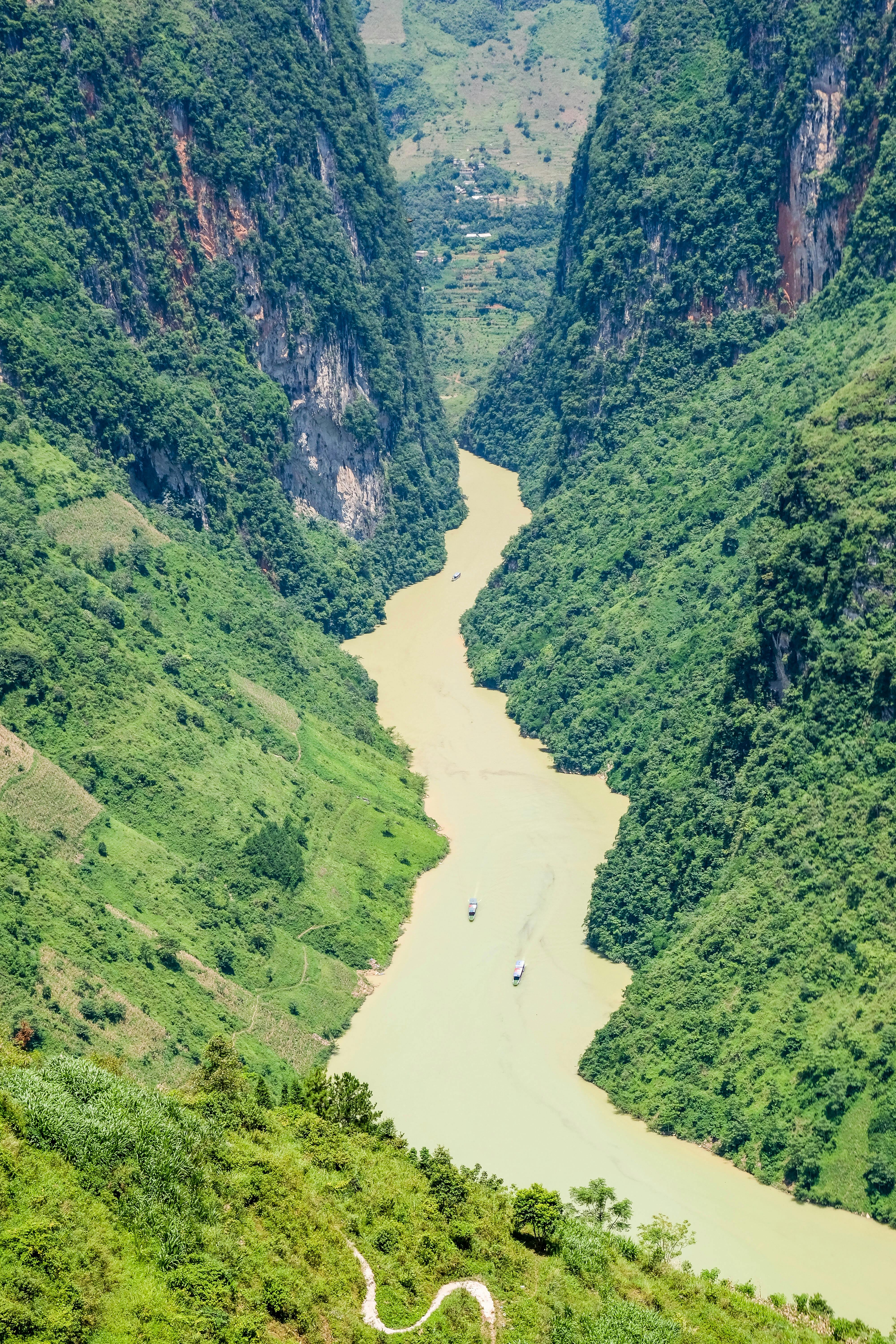 Ảnh có sẵn miễn phí về ánh sáng ban ngày, c nh d p núi r ng, c nh d p thiên nhiên, cây xanh tươi ...