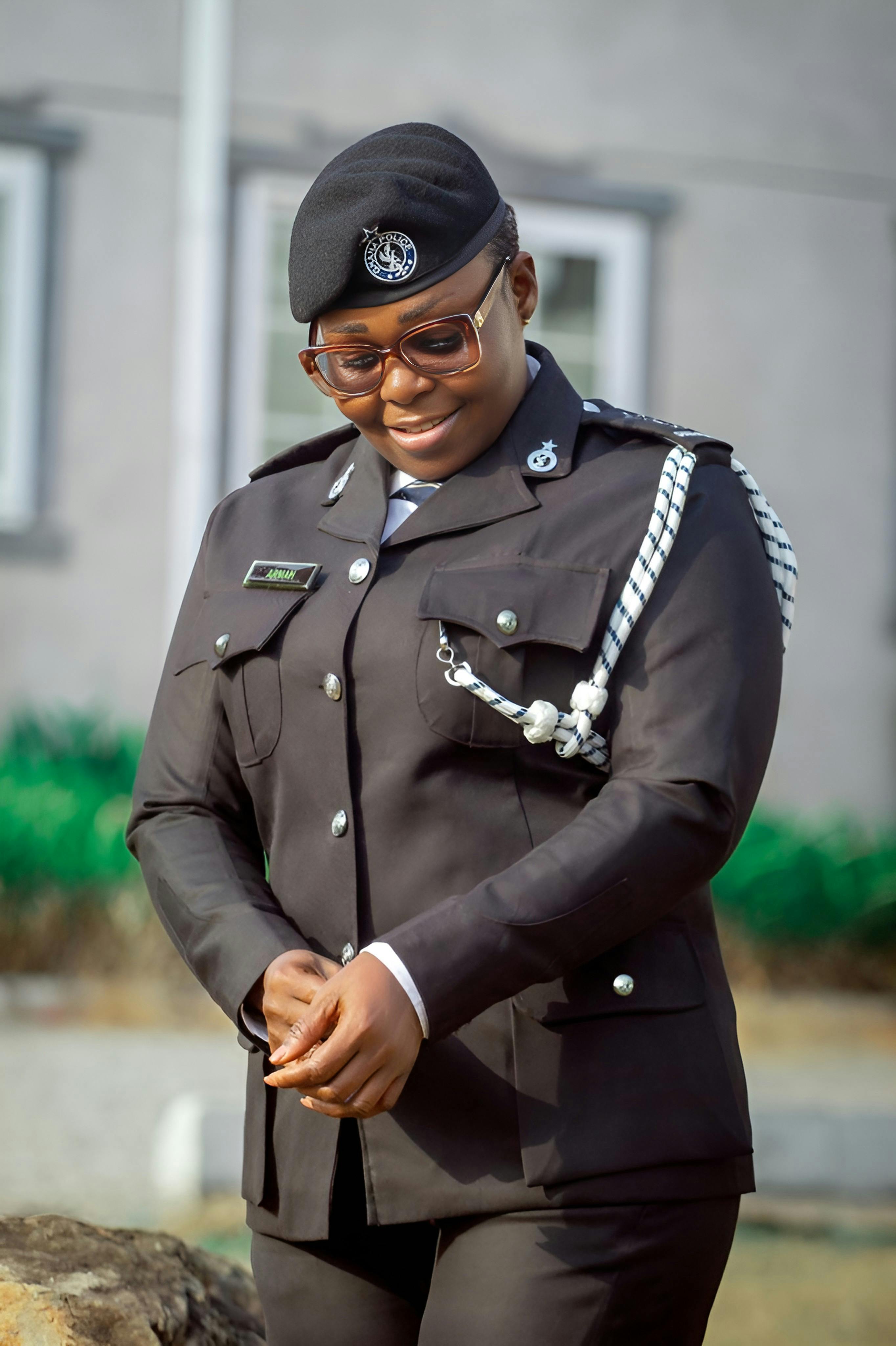 Lynda Career Cameltoe Photos, Download The BEST Free Lynda Career ...