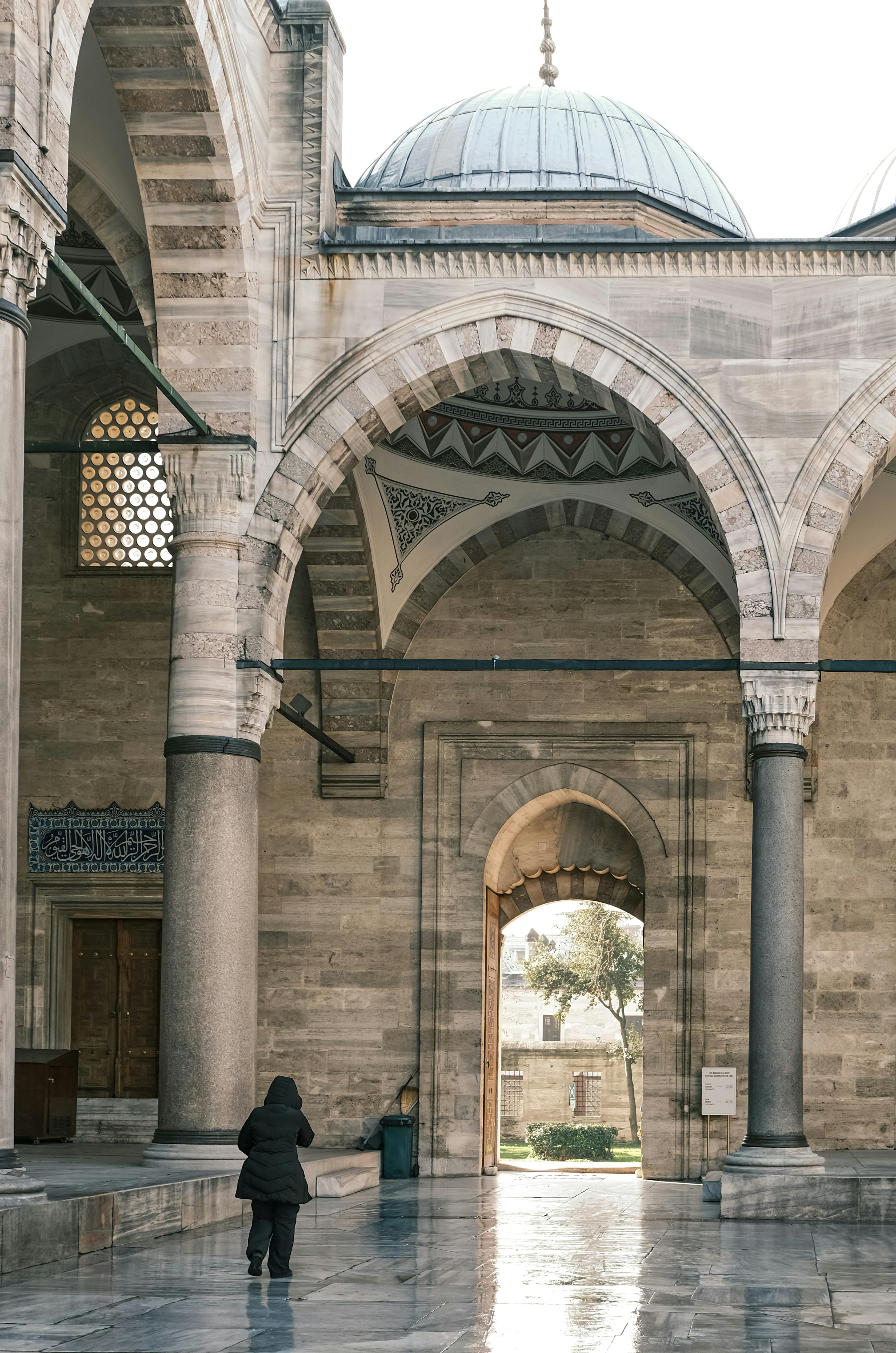 Majestic Ottoman Architecture with Archways · Free Stock Photo