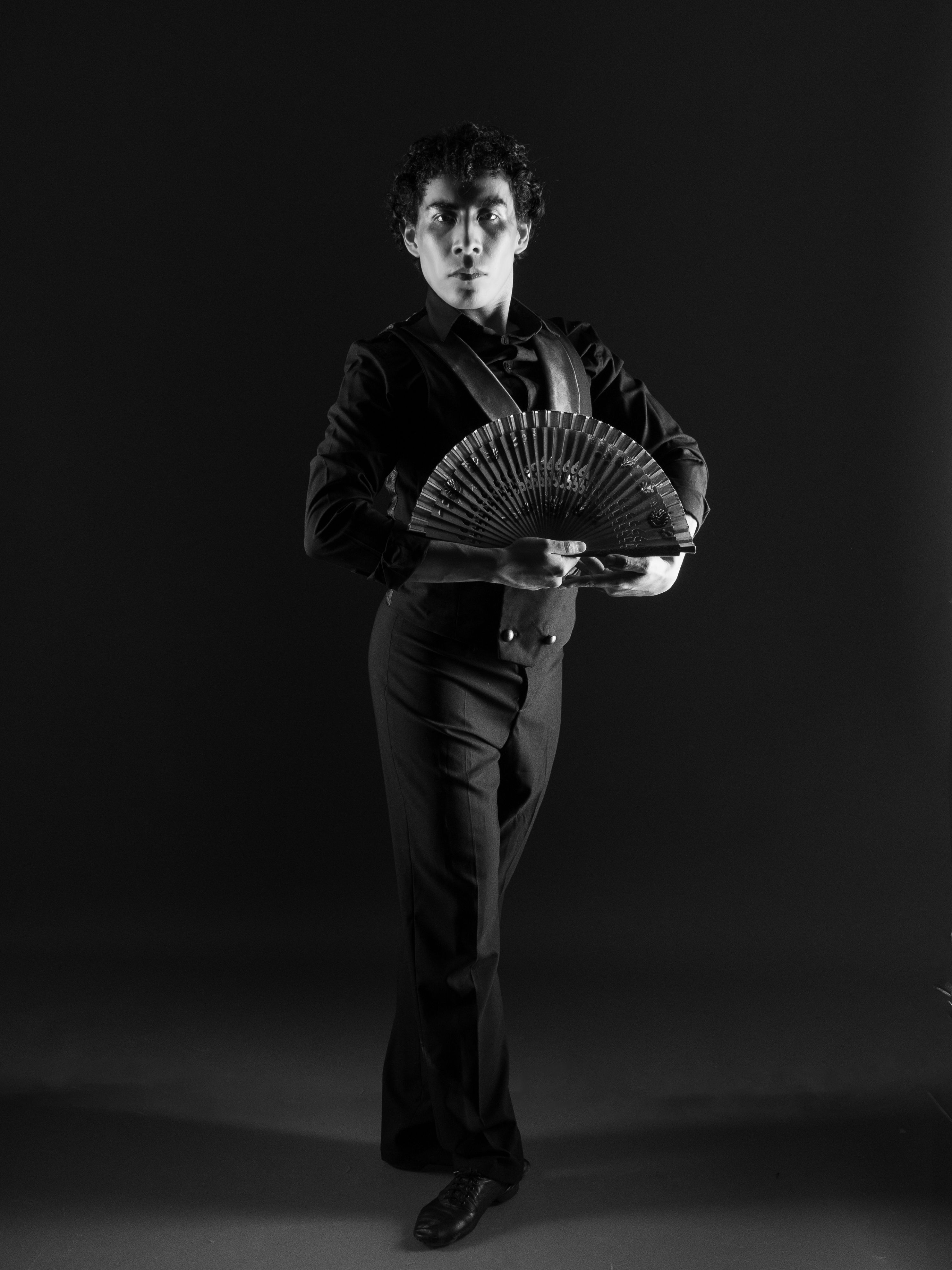 Elegant Male Dancer with Fan in Mexico City · Free Stock Photo