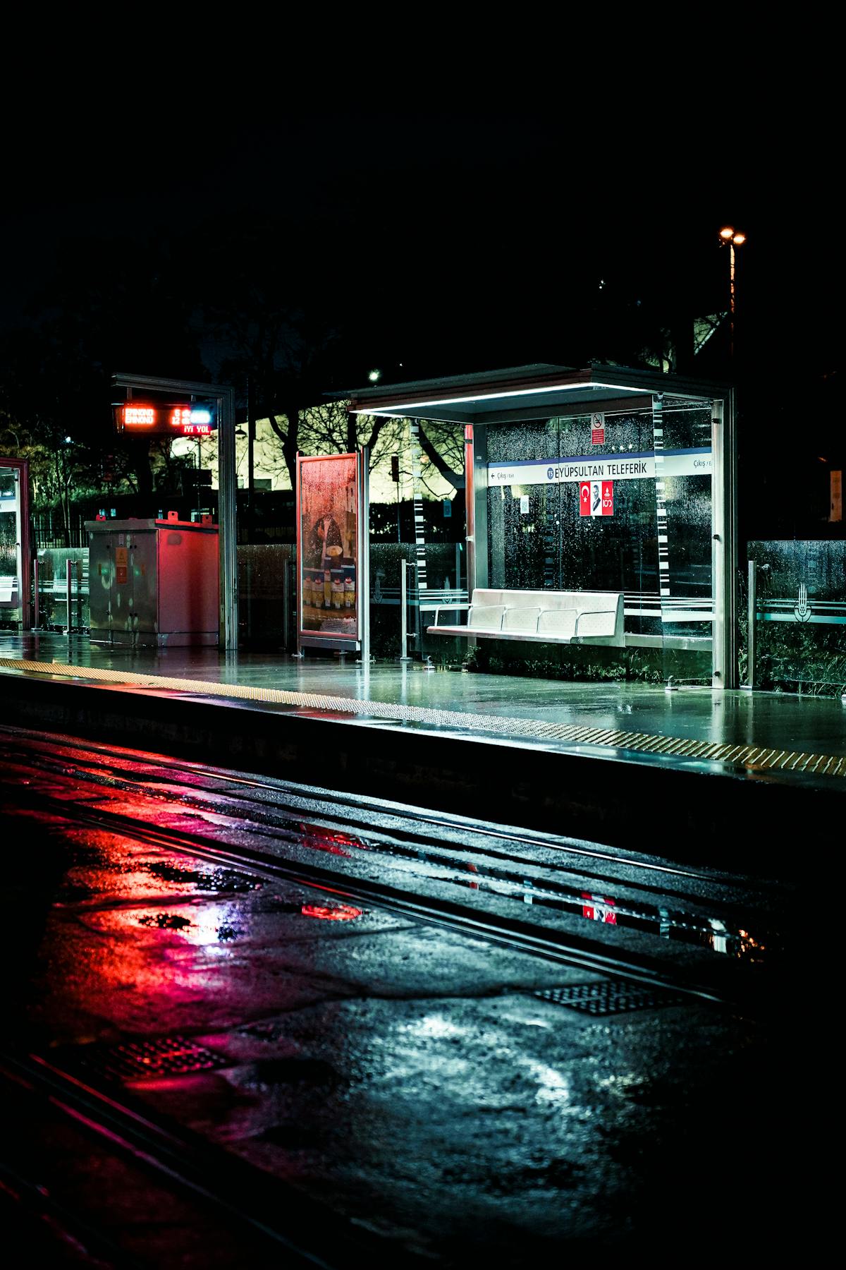 Rain On Empty Street Photos, Download The BEST Free Rain On Empty ...