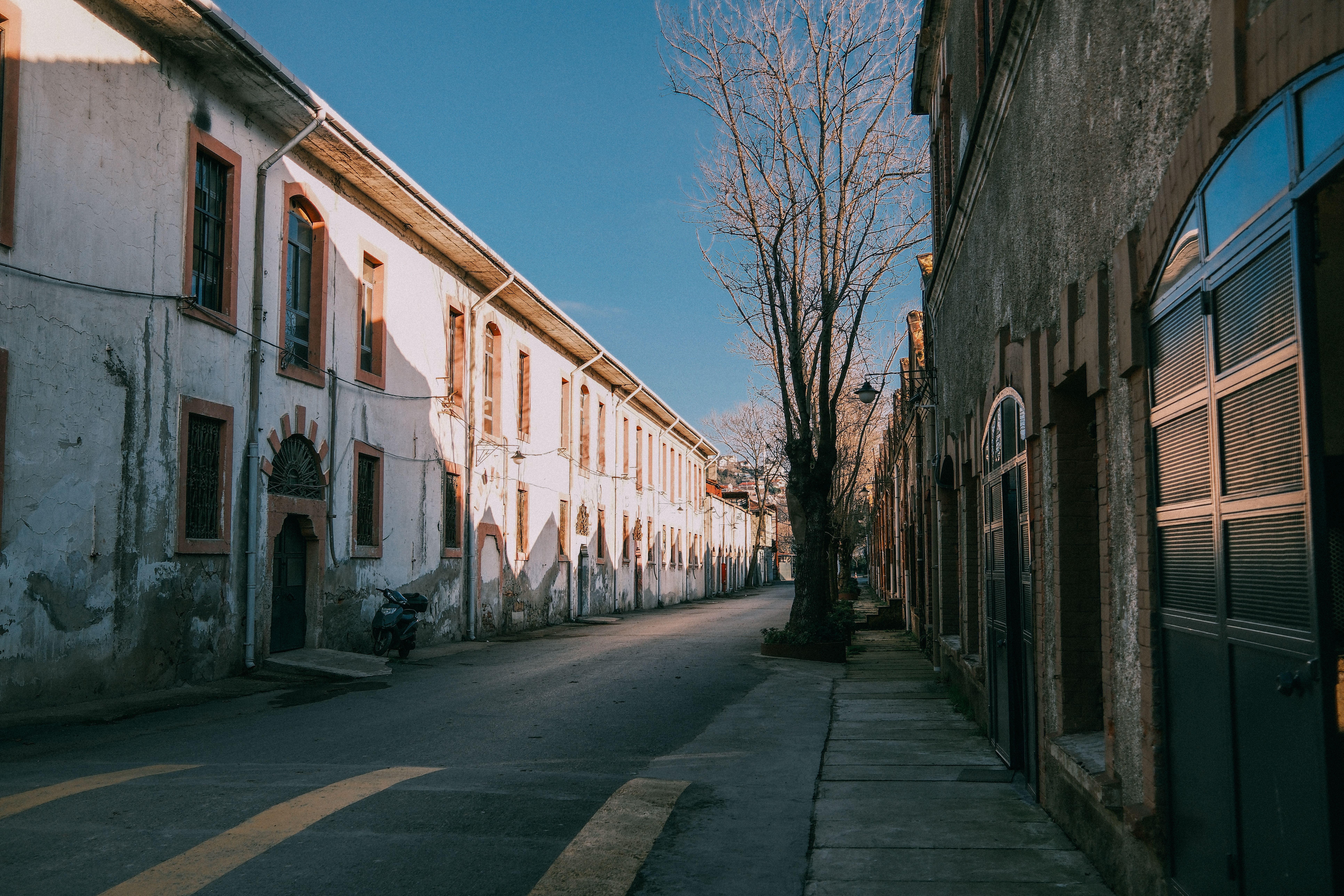 Charming Old European Street with Historic Buildings · Free Stock Photo