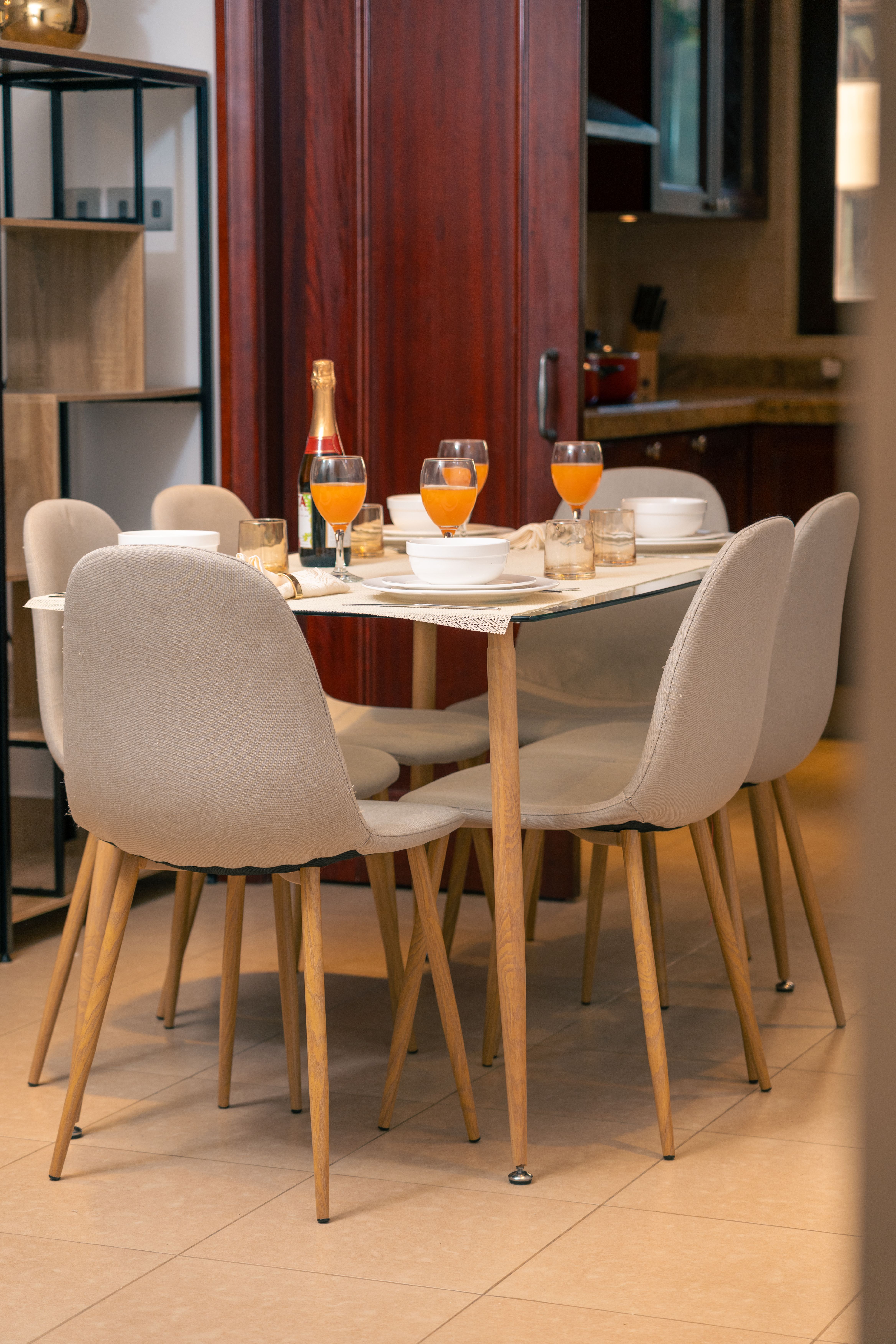 Elegant Dining Table Setup in Modern Interior · Free Stock Photo