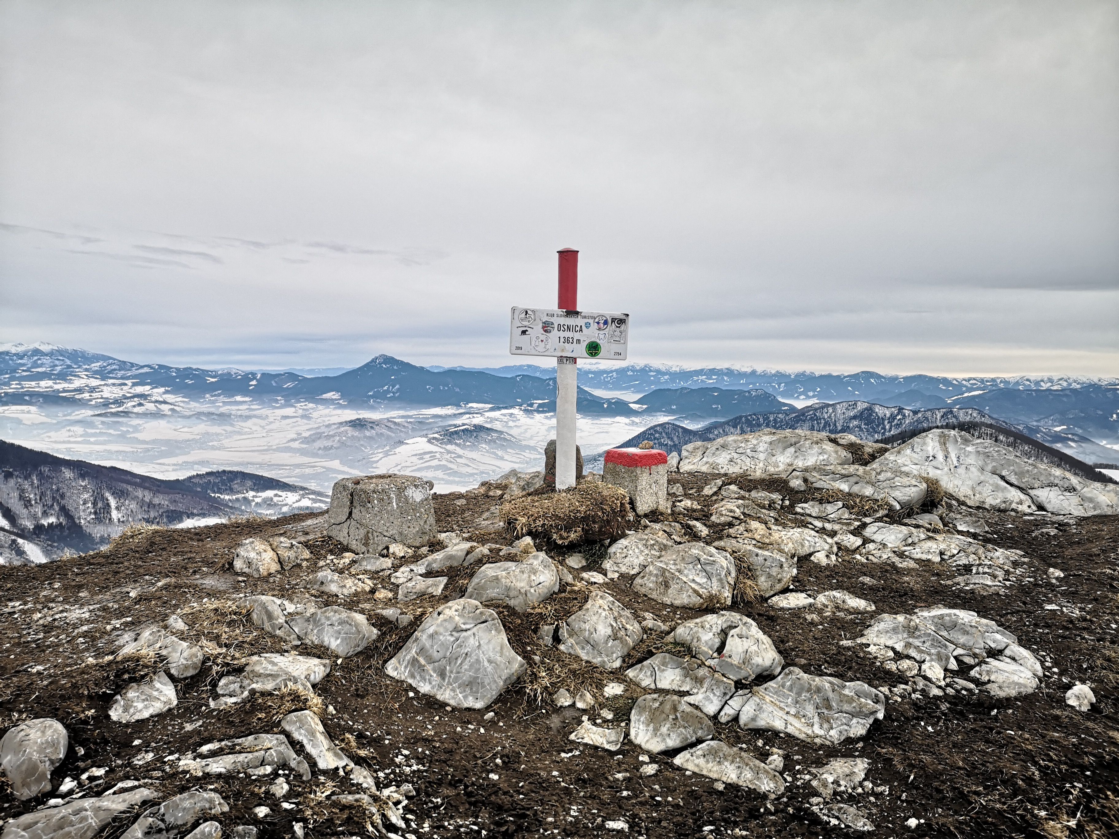 Mountain Summit Marker with Panoramic View · Free Stock Photo