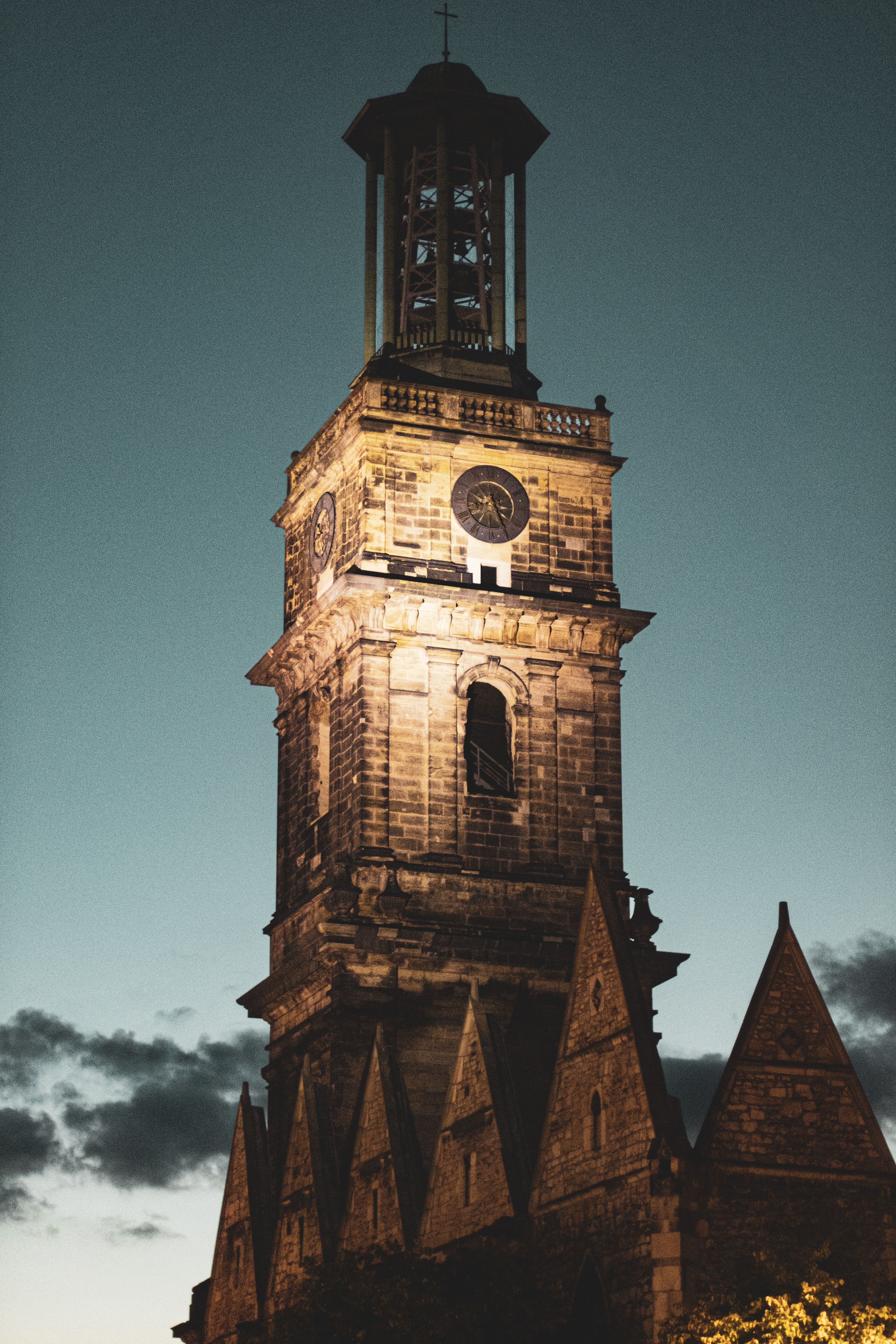 Historic Clock Tower at Twilight · Free Stock Photo