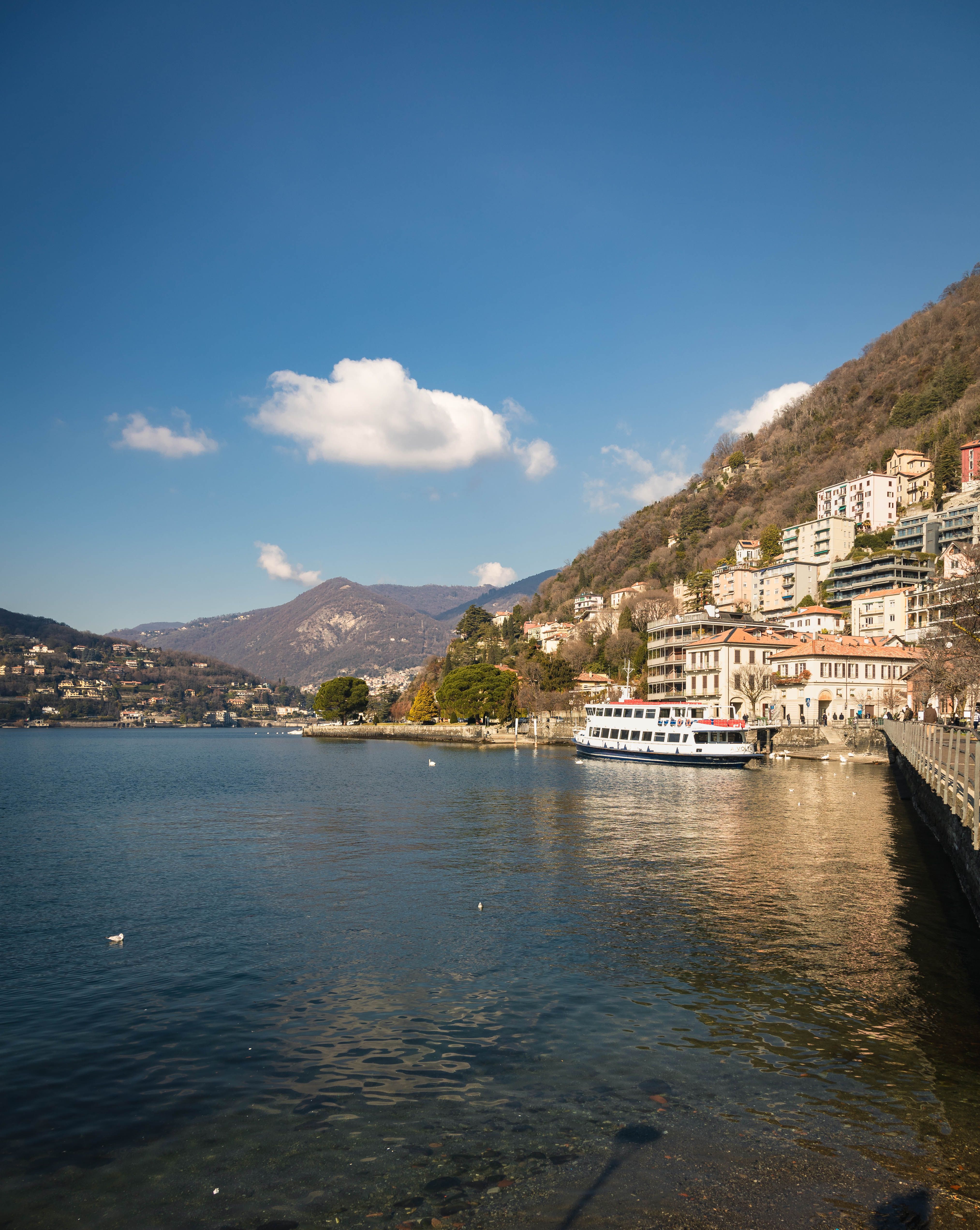 Scenic View of Lake Como with Mountains · Free Stock Photo