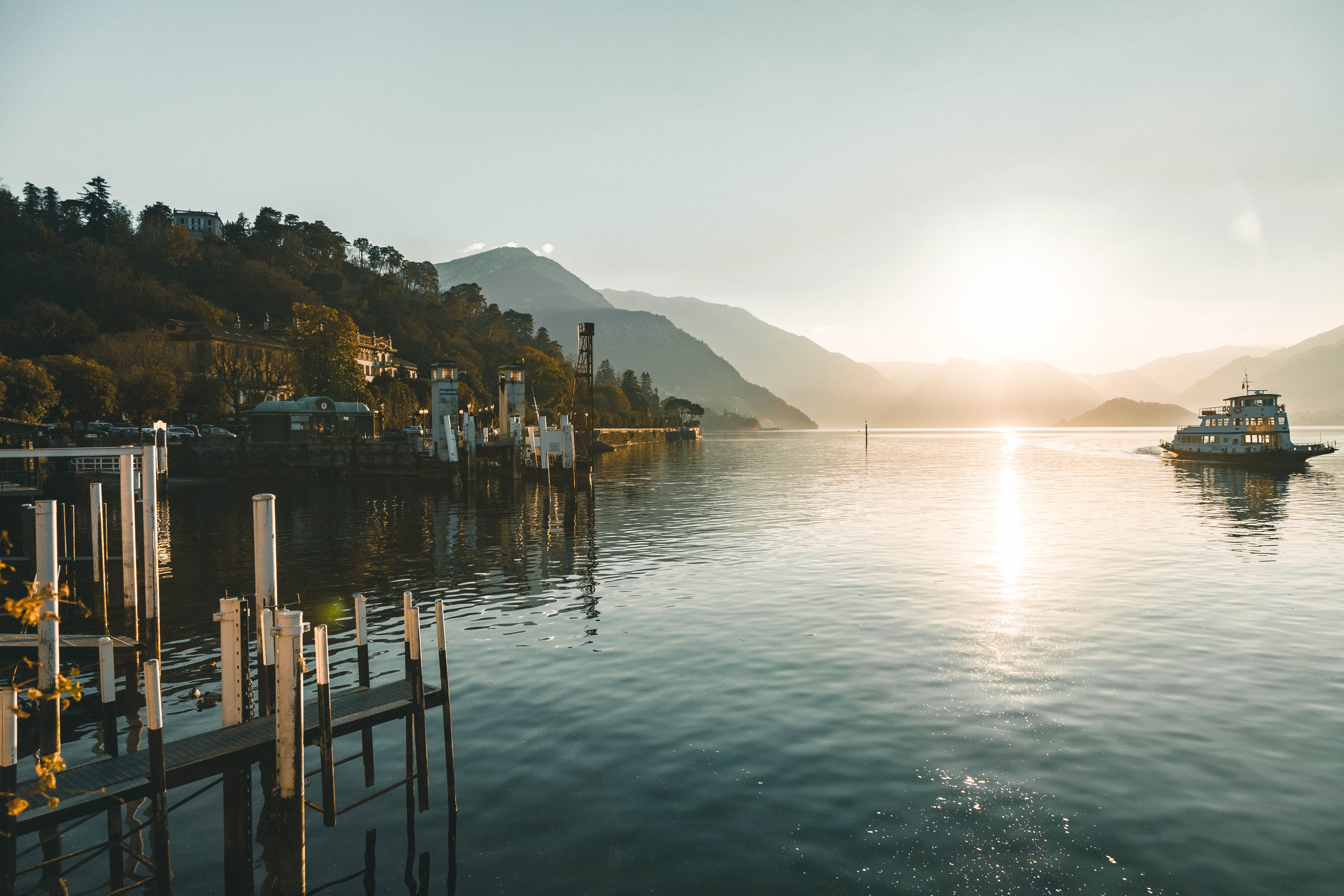 Scenic View of Lake Como at Sunset · Free Stock Photo