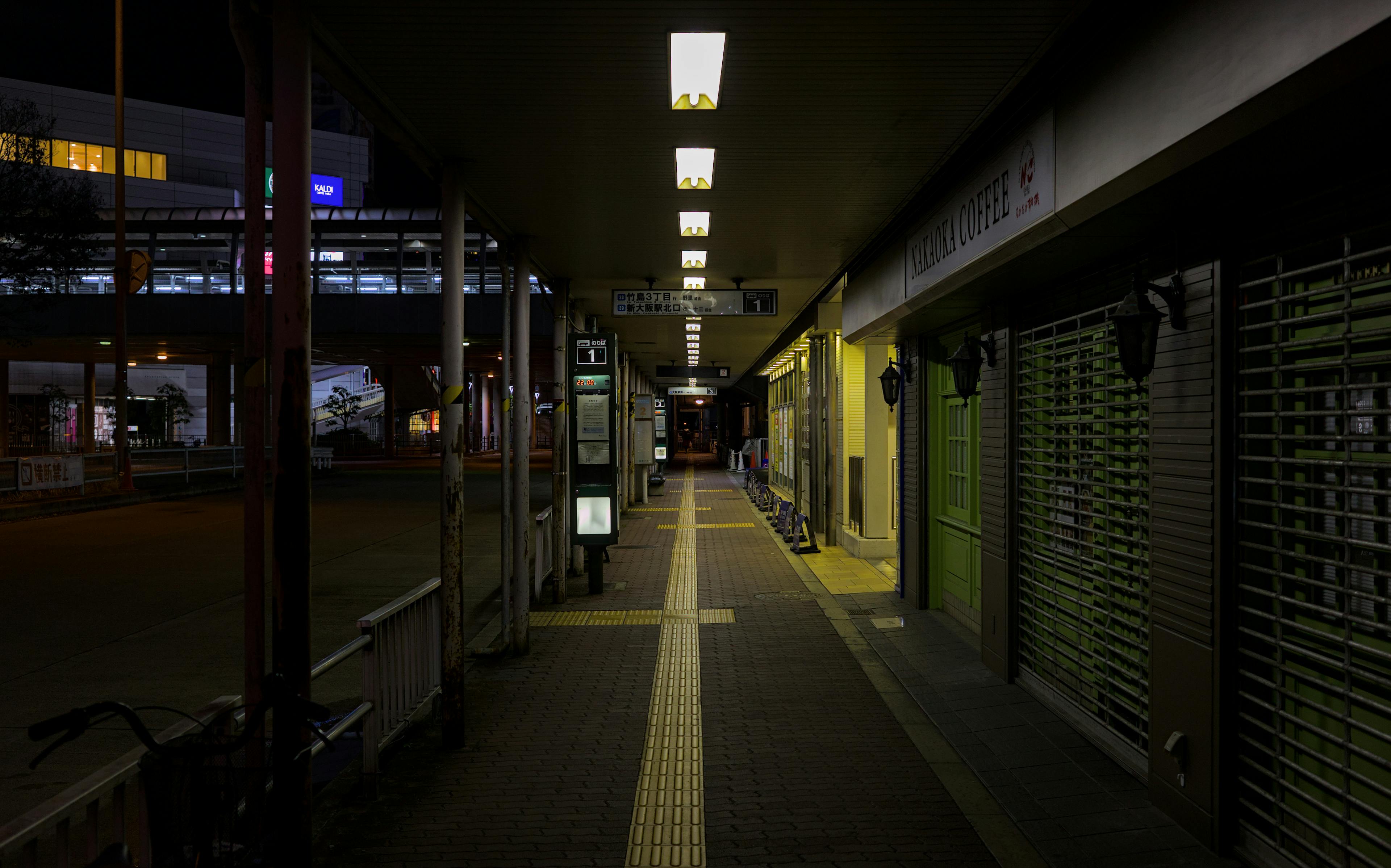 Designing Functional Covered Walkways for Schools - Daynasteele36.com