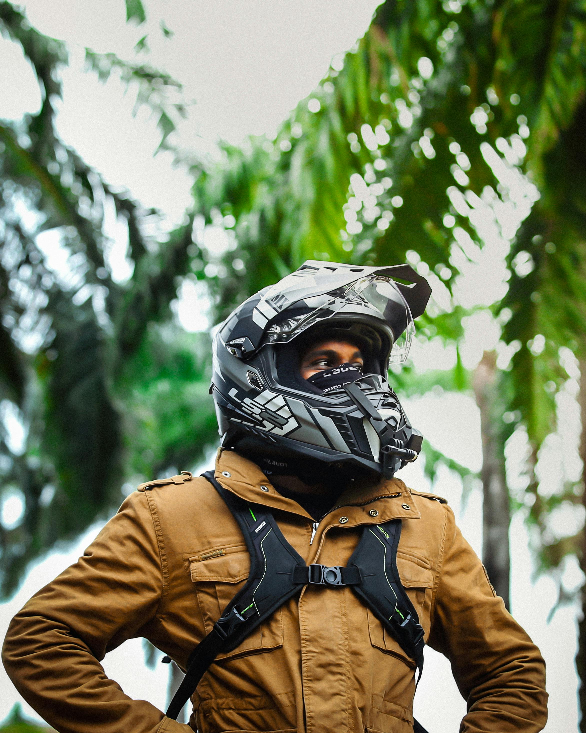 Stunt Lari Photos, Download The BEST Free Stunt Lari Stock Photos & HD ...