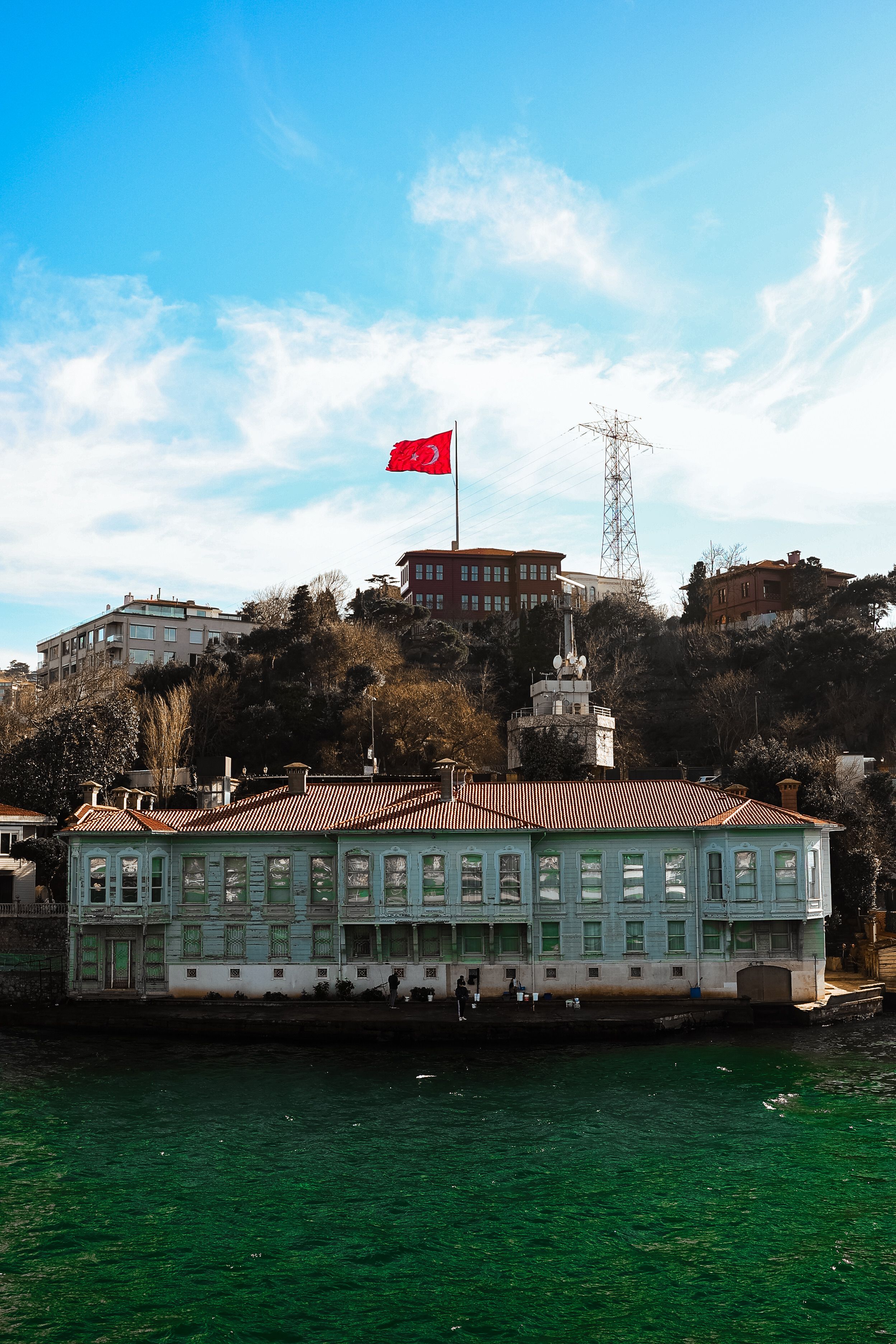 Historic Building by the Bosphorus in Istanbul · Free Stock Photo