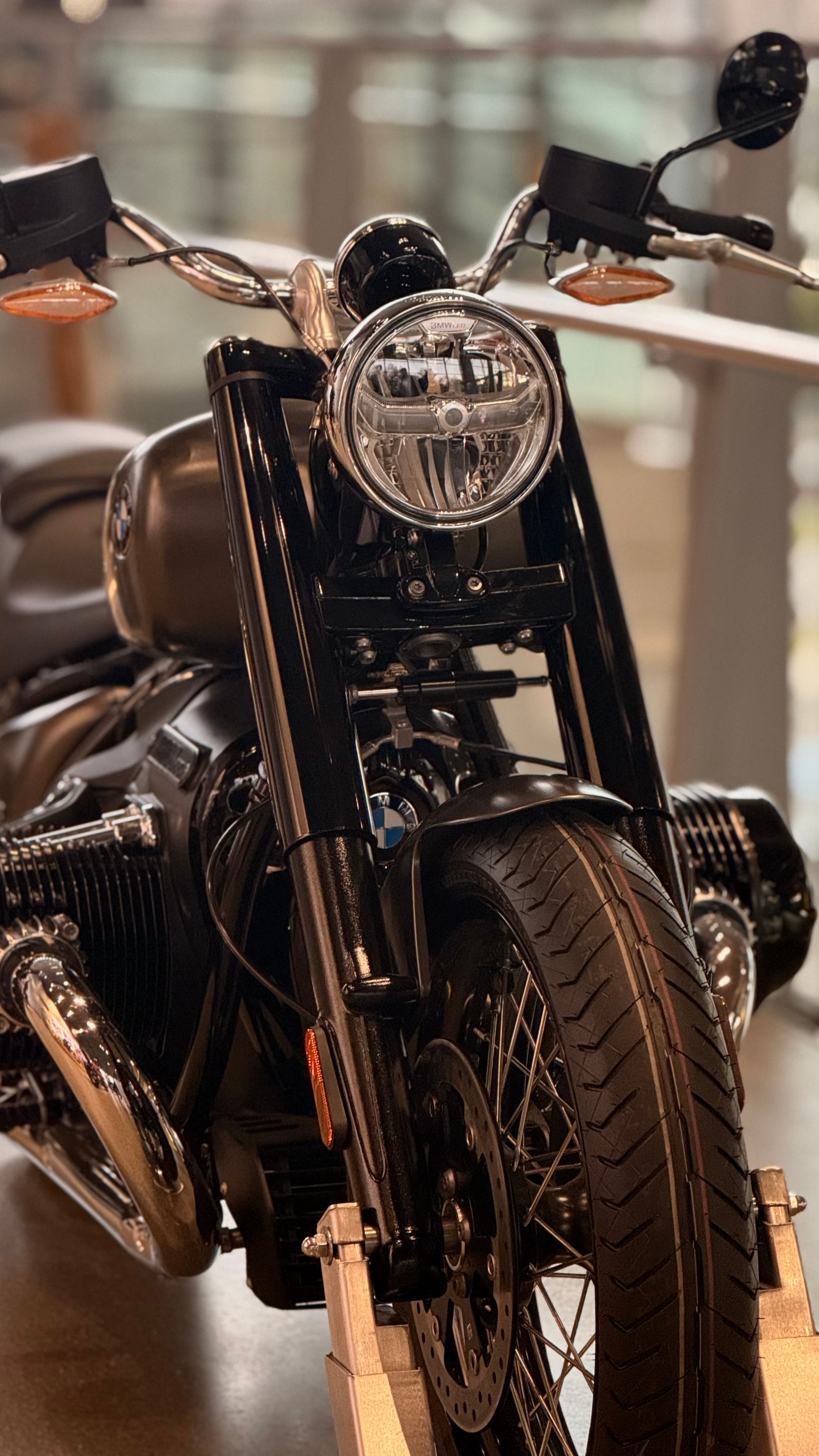 Close-up of a Classic Black Motorcycle · Free Stock Photo