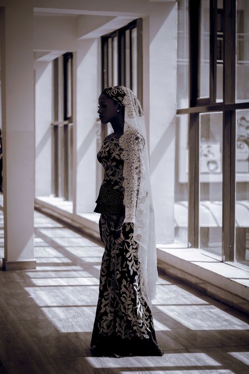 Elegant Nigerian Bride in Traditional Attire · Free Stock Photo