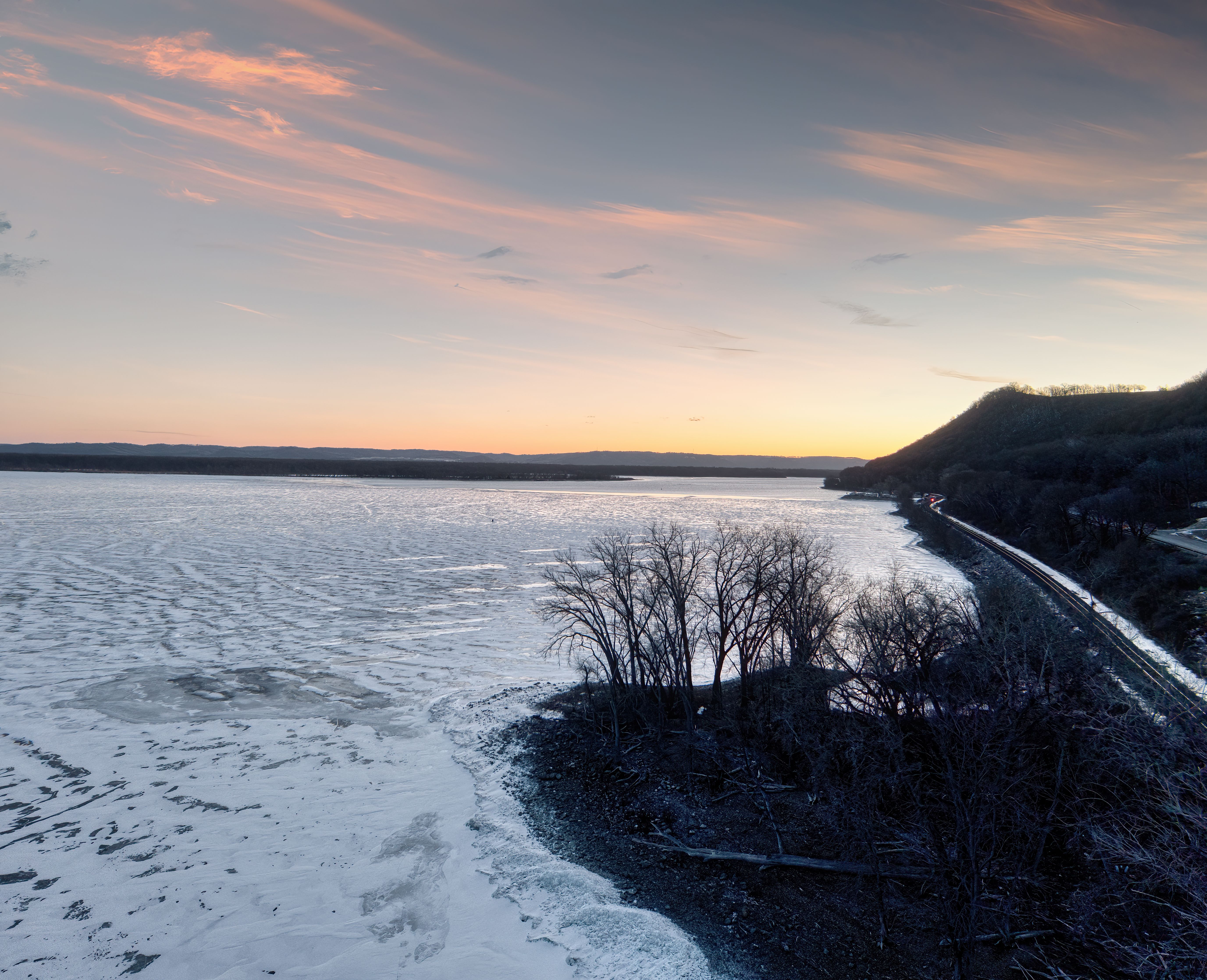Scenic Winter Sunset at Camp Lacupolis, Minnesota · Free Stock Photo