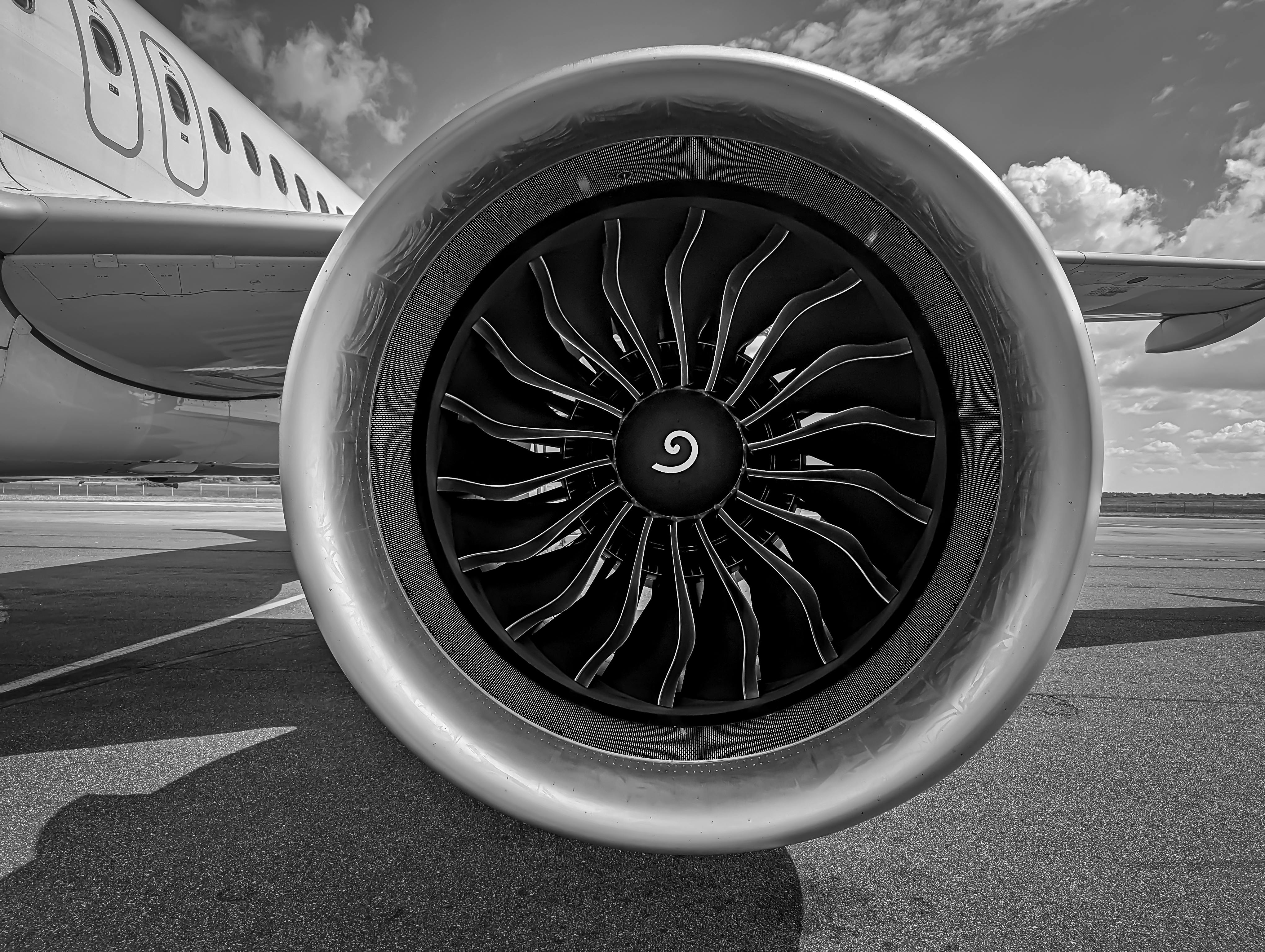 Airplane Engine · Free Stock Photo