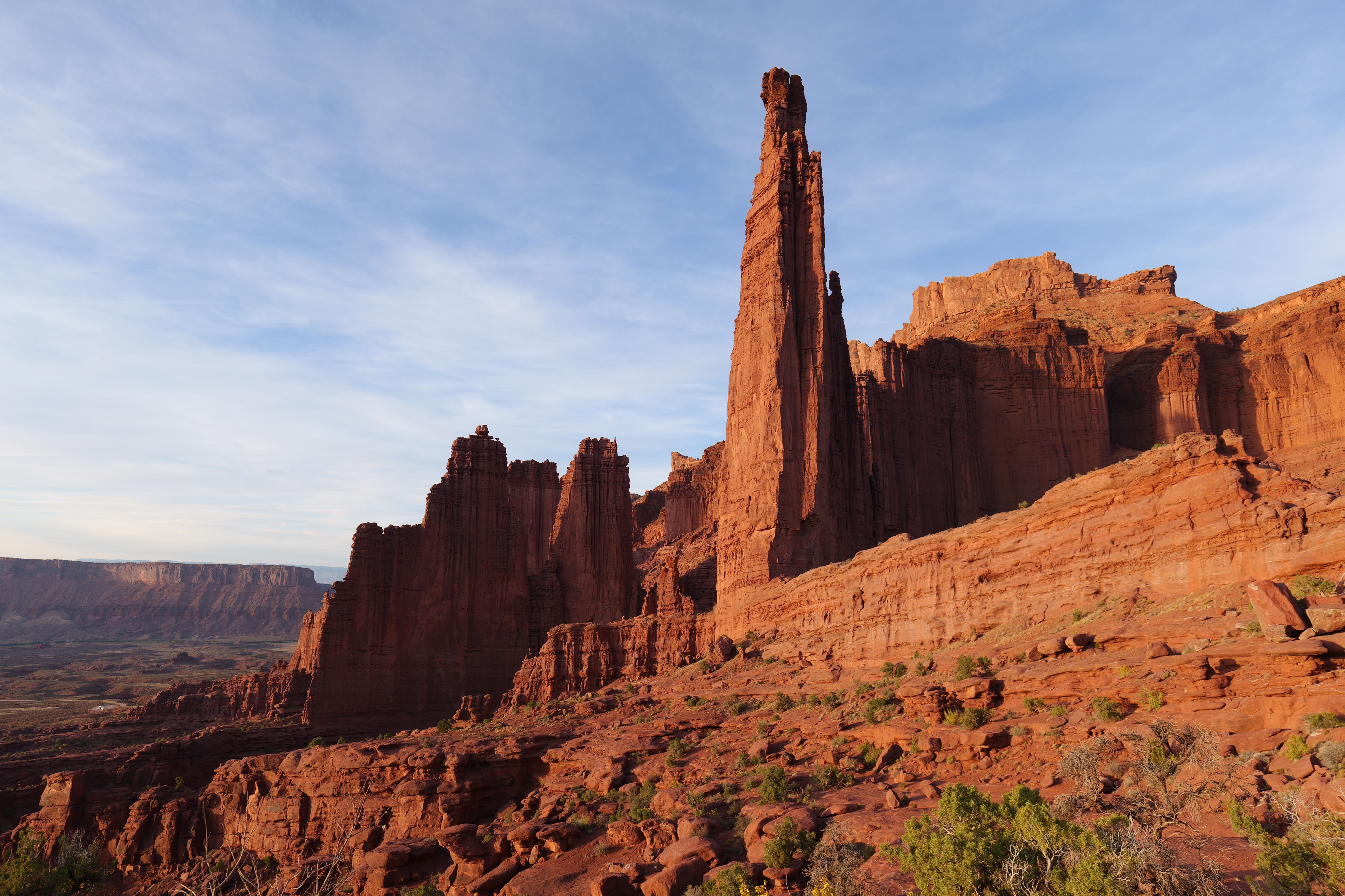 Dramatic Red Rock Formations in Desert Landscape · Free Stock Photo