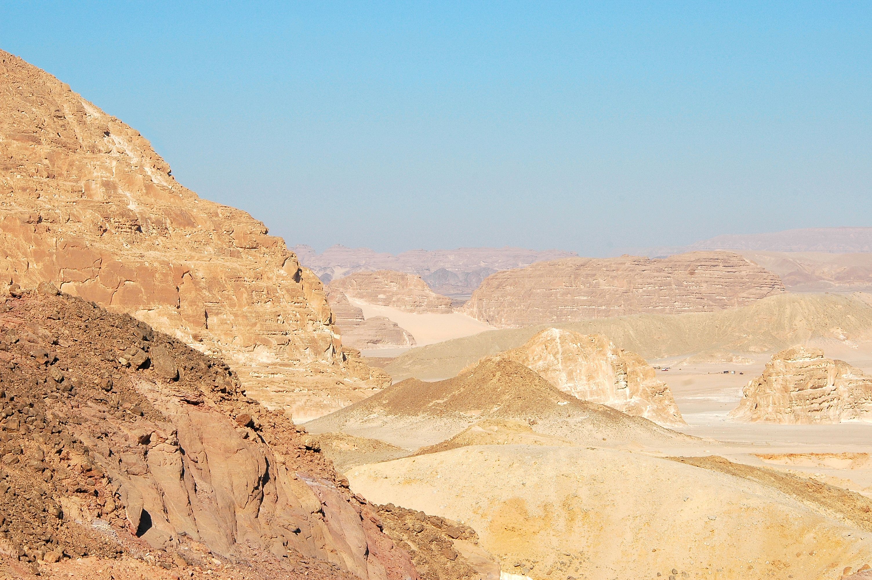 Vast Desert Landscape in South Sinai, Egypt · Free Stock Photo