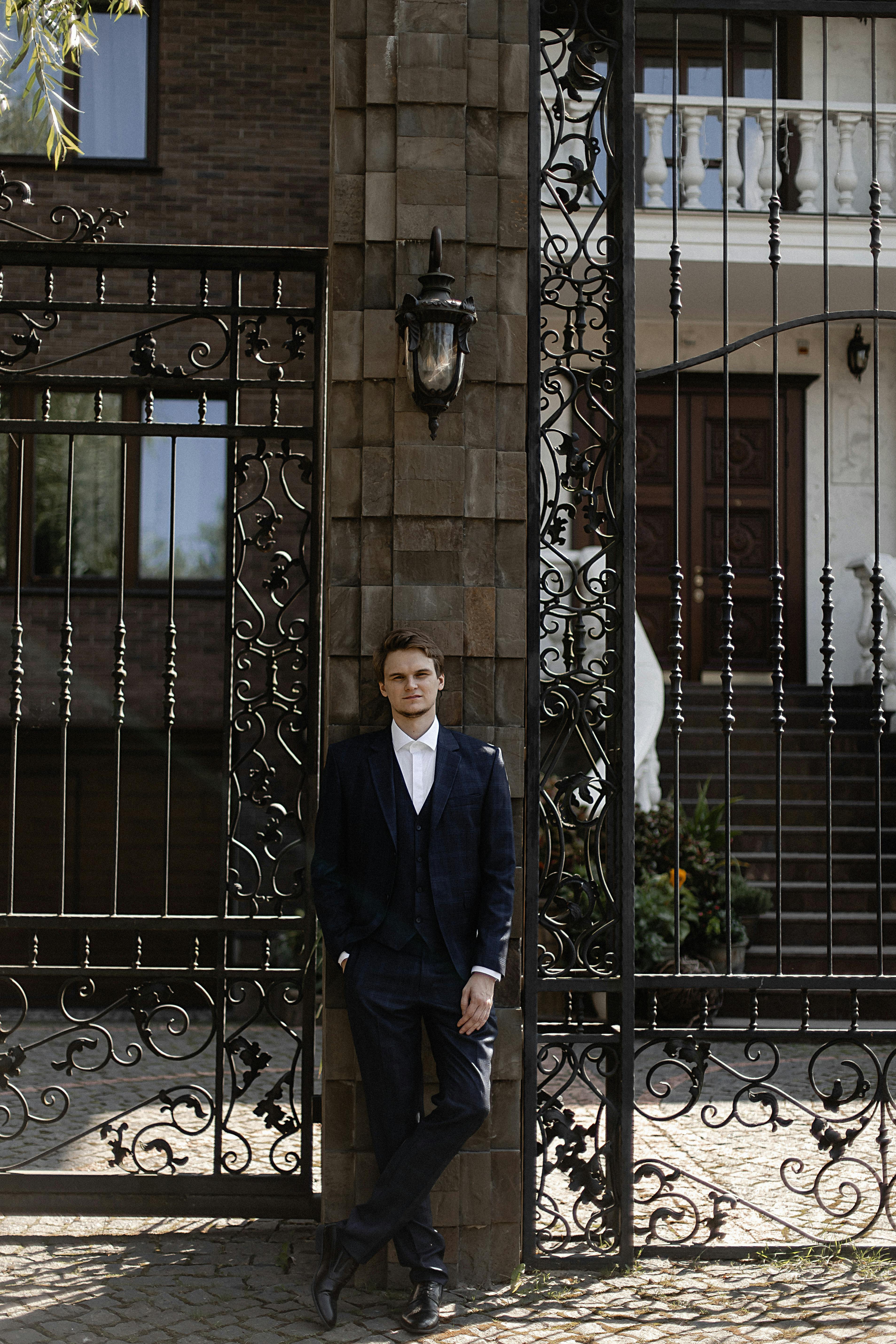 Gate Men Photos, Download The BEST Free Gate Men Stock Photos & HD Images