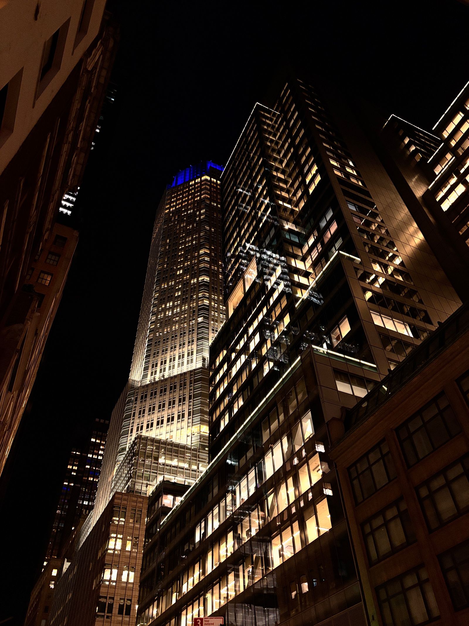 Skyscraper Night Photos, Download The BEST Free Skyscraper Night Stock ...