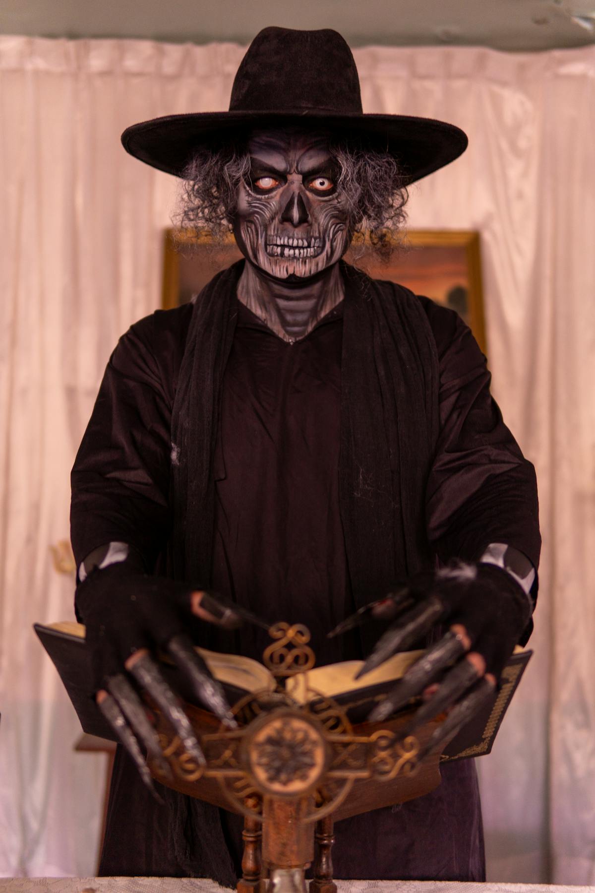 Scary Pfp Photos, Download The BEST Free Scary Pfp Stock Photos & HD Images