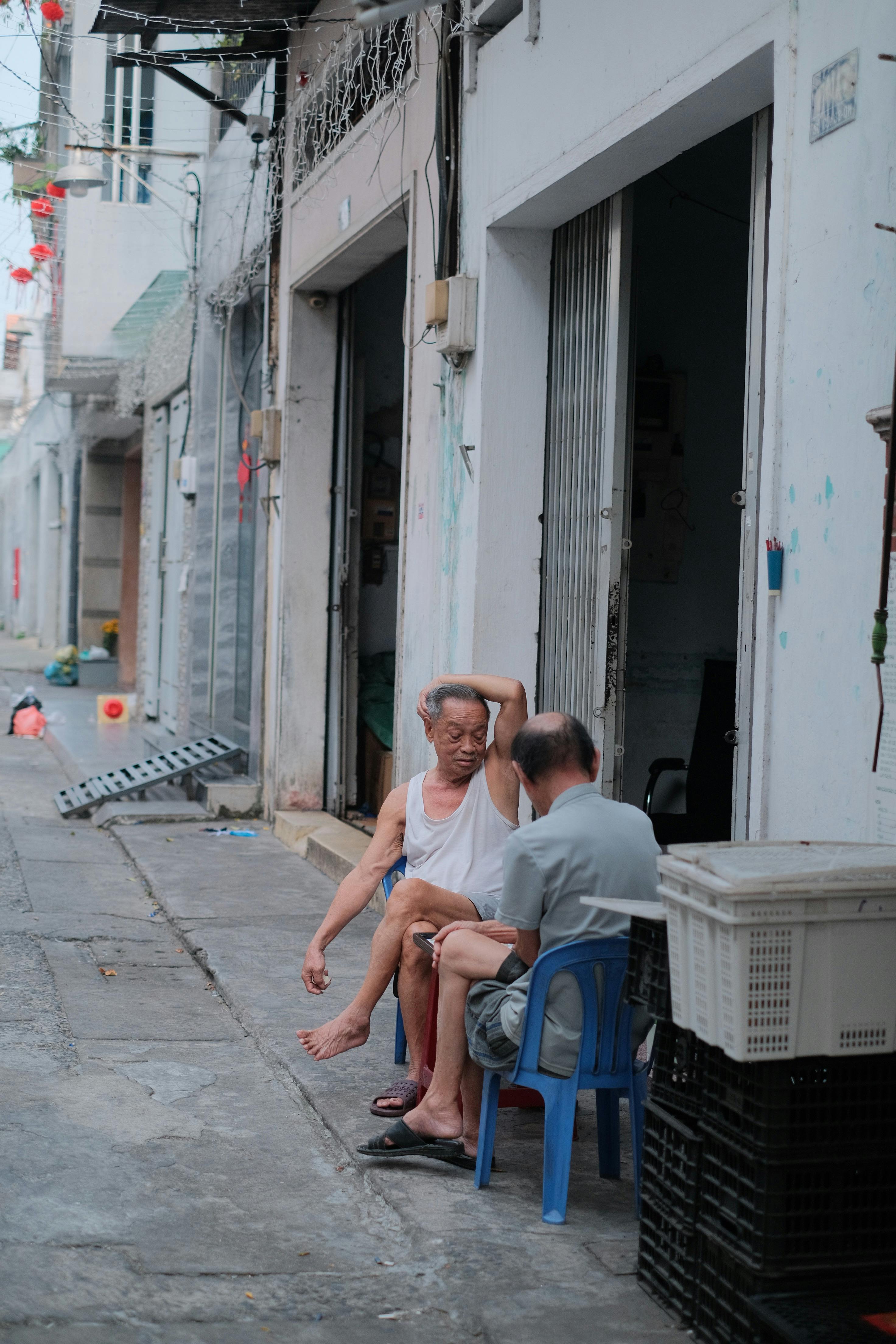 Homes Man Photos, Download The BEST Free Homes Man Stock Photos & HD Images