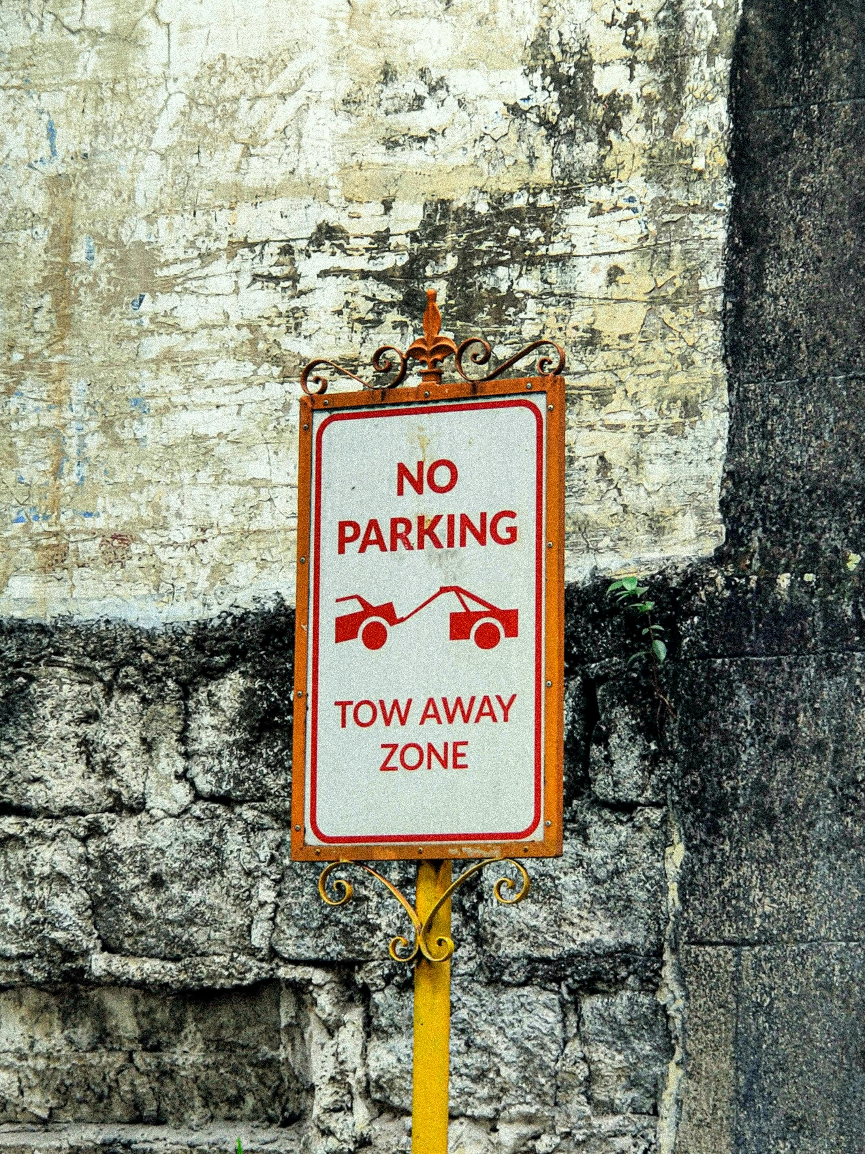 Urban Signage Photos, Download The BEST Free Urban Signage Stock Photos ...