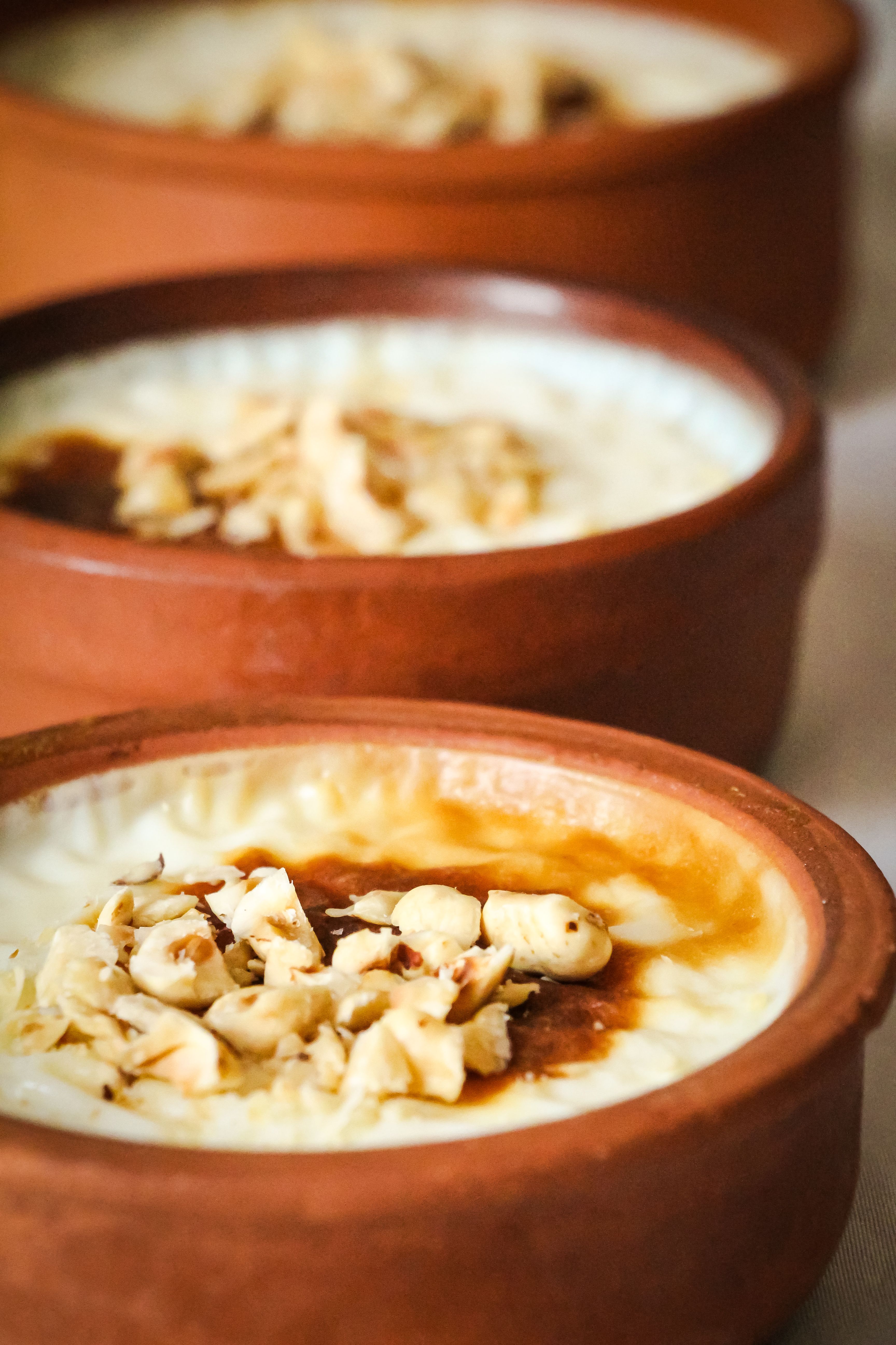 Traditional Turkish Sütlaç in Clay Pots · Free Stock Photo
